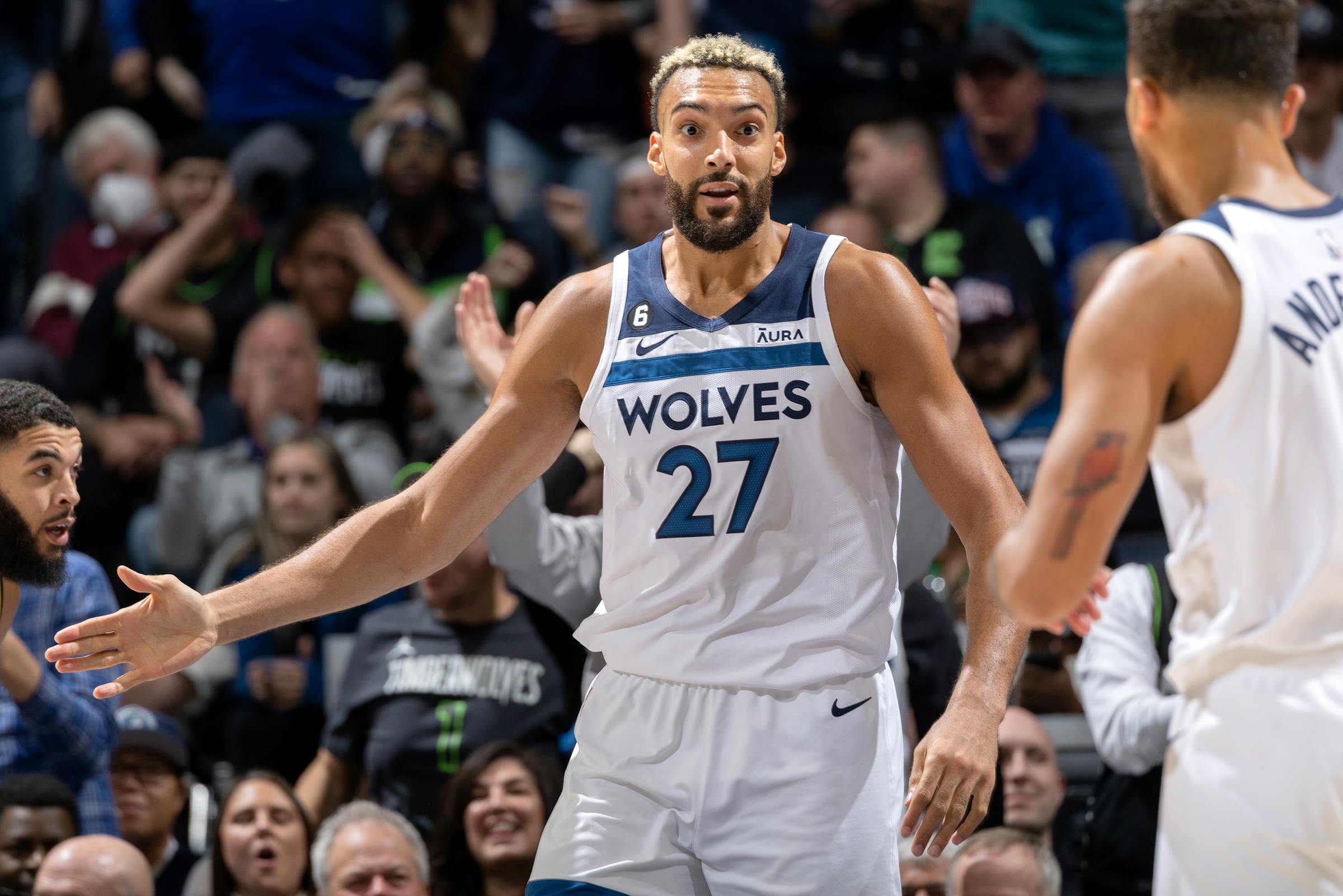 Timberwolves center Rudy Gobert sets different screens for different players