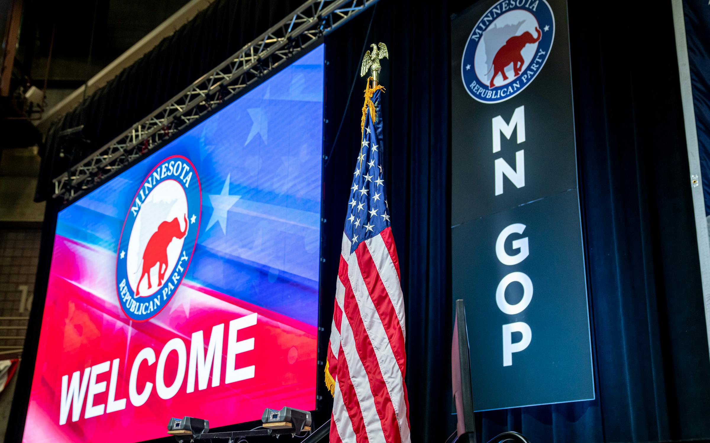 How do Minnesota's political endorsement conventions work?