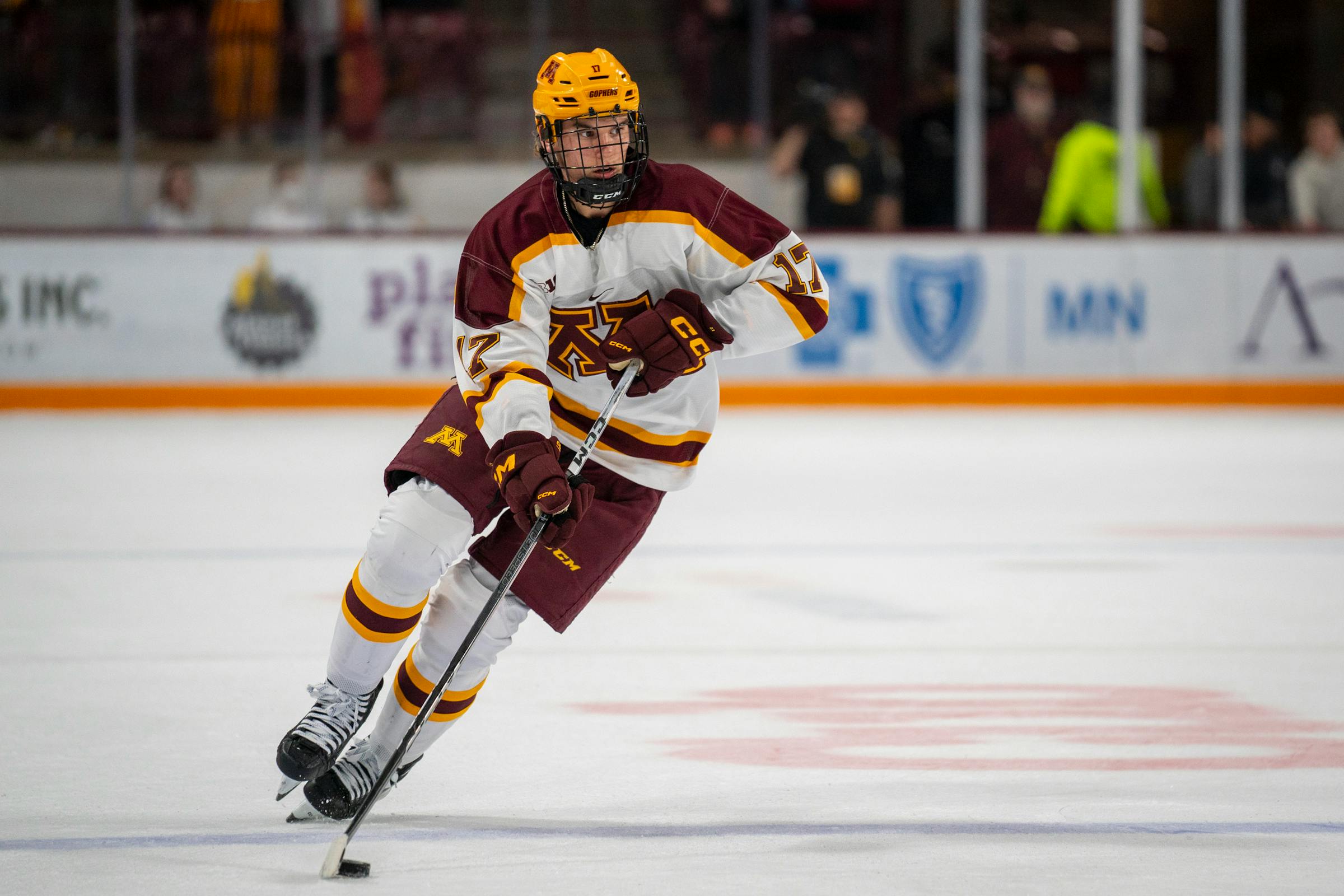 Jimmy Clark, Brody Lamb lead Gophers men's hockey past Michigan 4-3