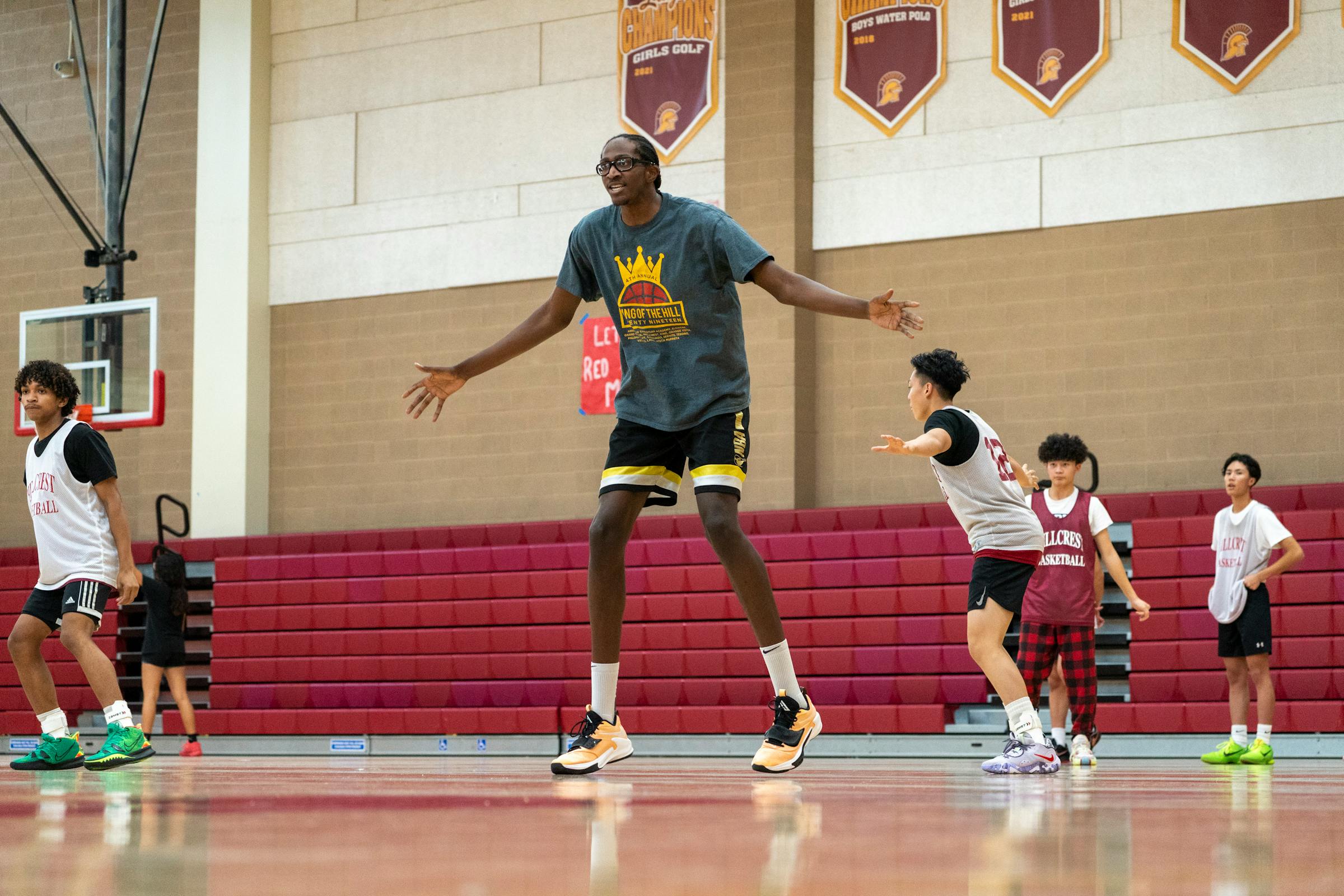 Next year's big thing: Gophers' 7-foot-1 recruit Dennis Evans III is ...