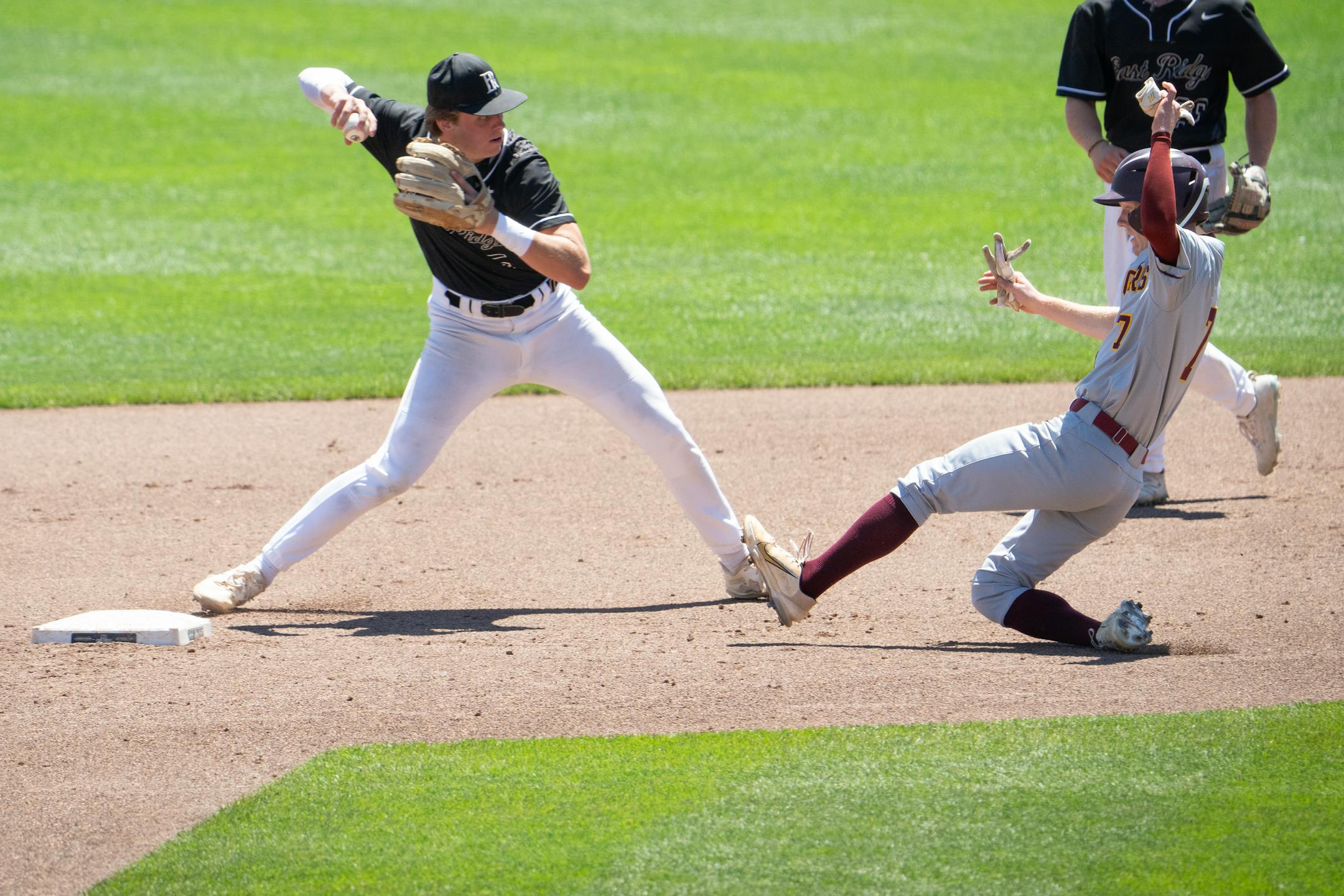 Mounds View upsets Wayzata in boys state baseball semifinal