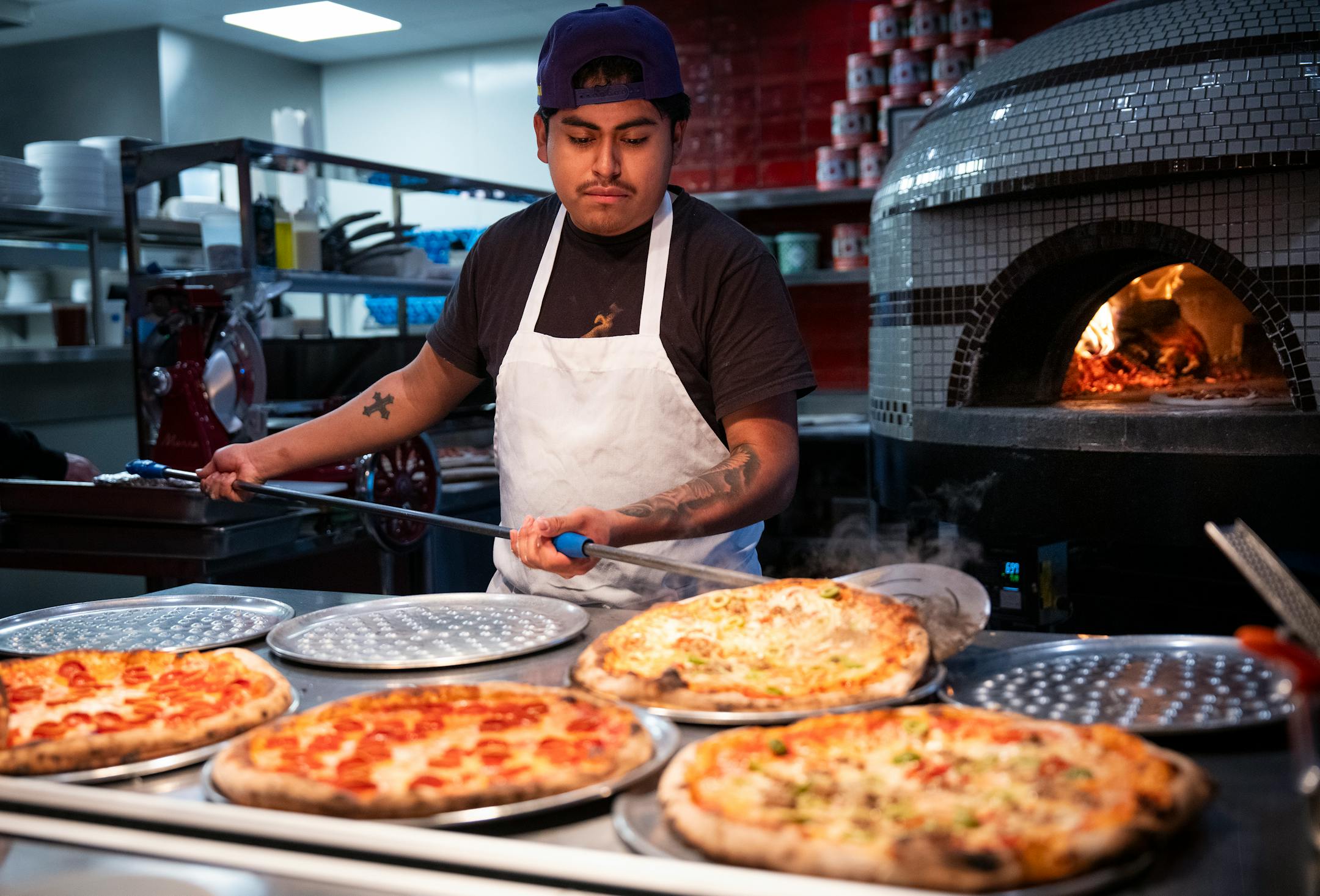Mothership Pizza Paradise is peak Mpls. neighborhood dining