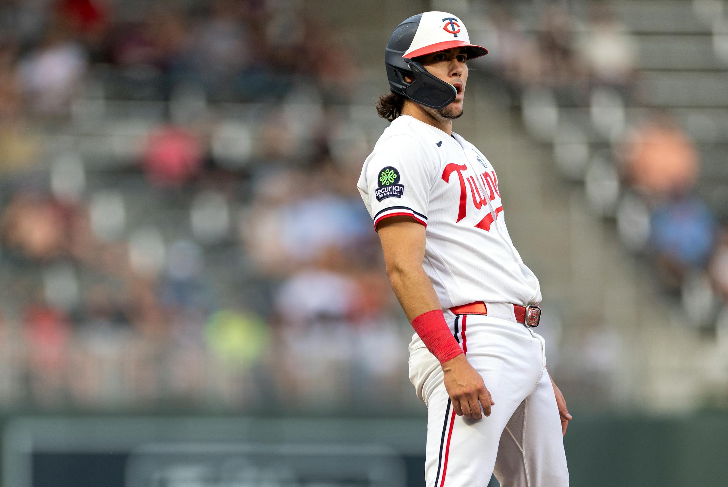Minnesota Twins defeat Chicago White Sox 6-4 at Target Field