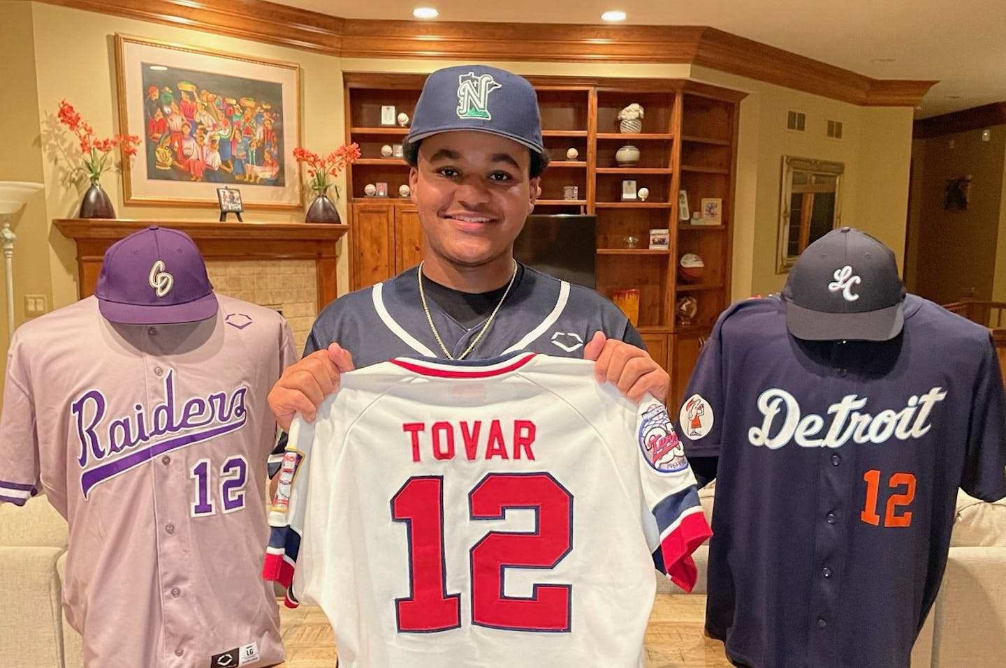 After too many years, Cesar Tovar getting Hall of Fame recognition he ...