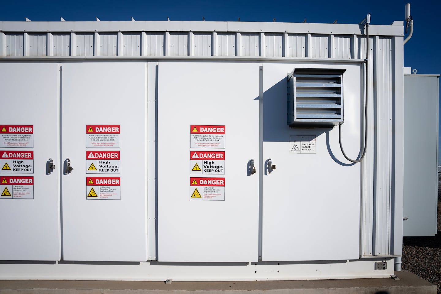 Minnesota utilities hope surge of big-scale batteries helps transition ...