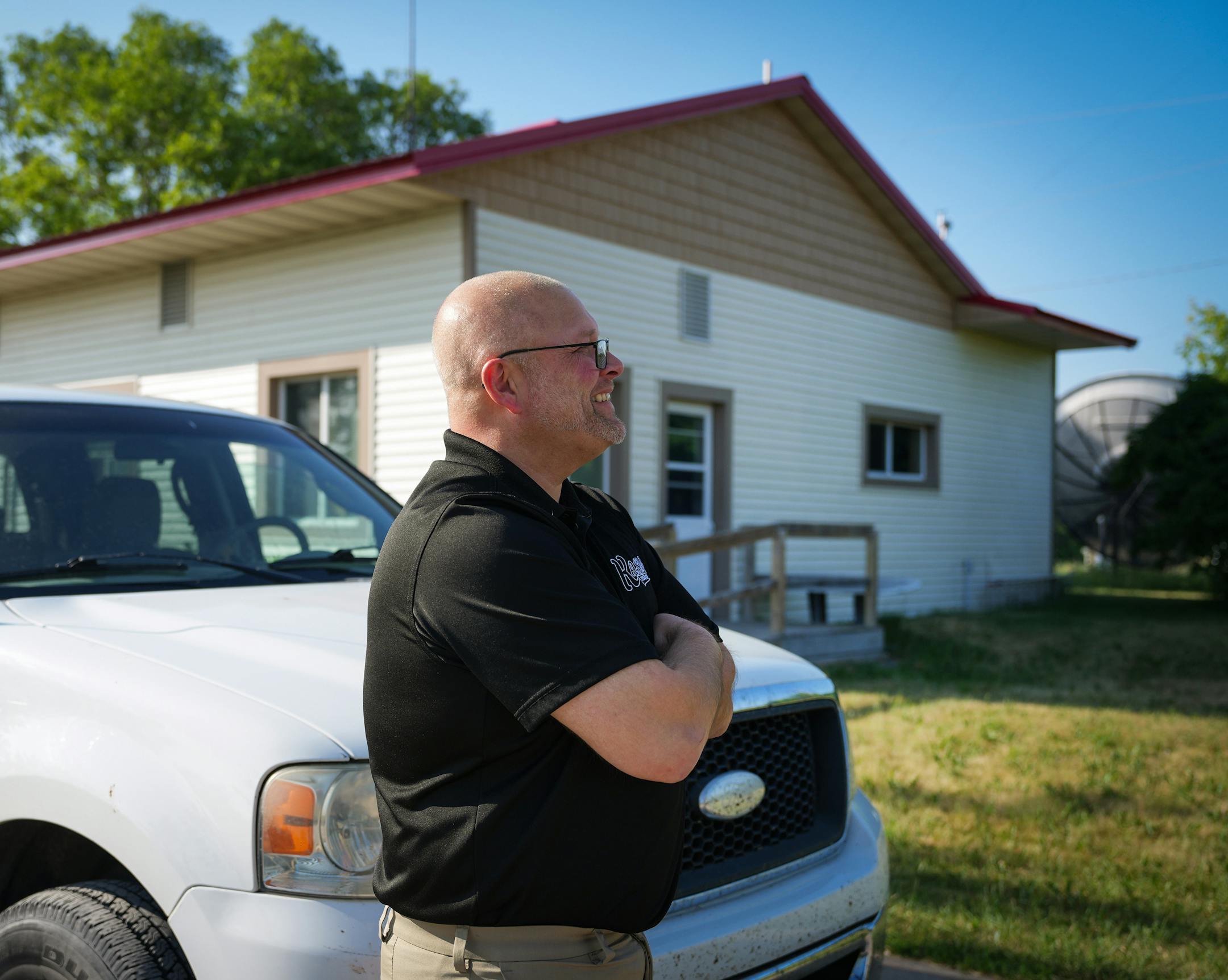 Car manufacturers threaten to drop AM radio, cut off rural Minnesota