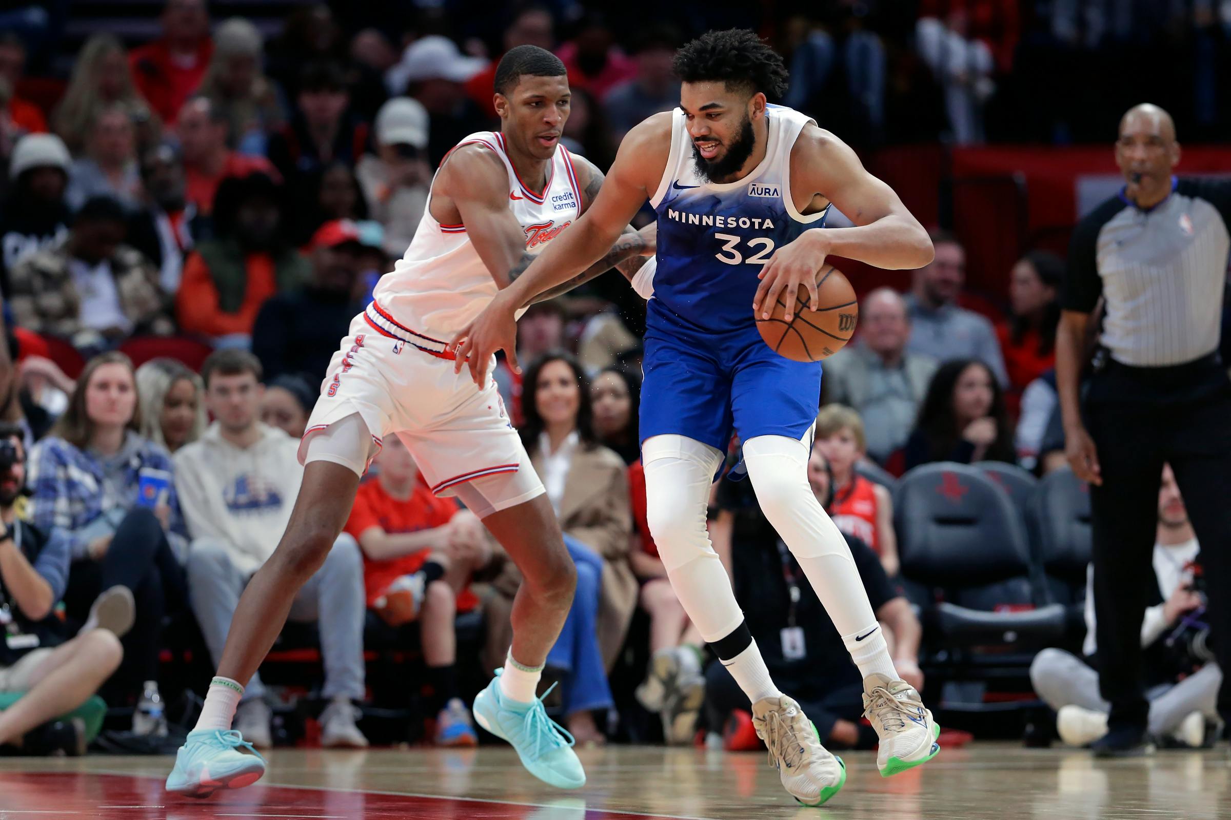 What Chris Finch showed the Timberwolves in a film session to help ...