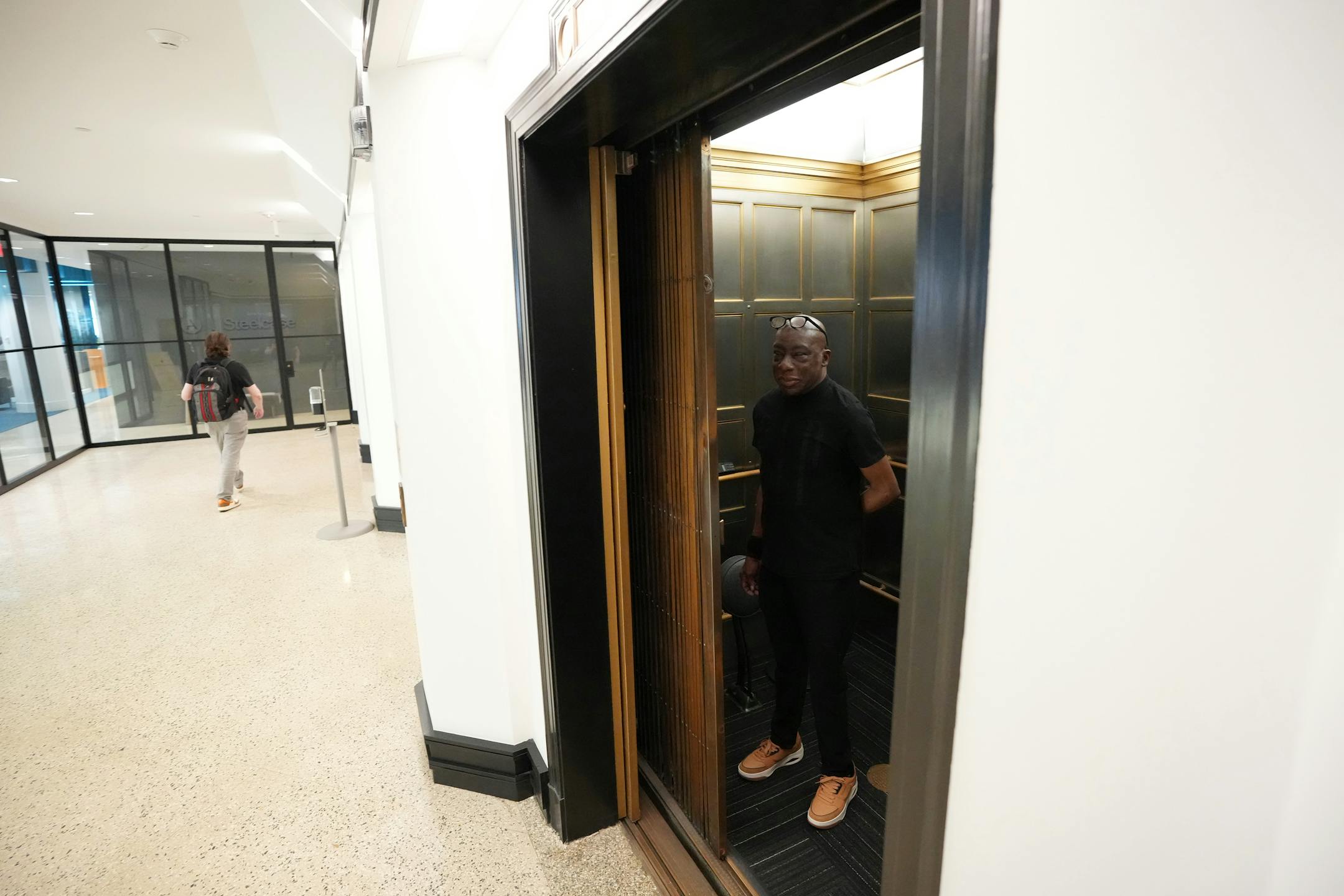 After 100 years on Nicollet Mall, this office building’s elevator ...
