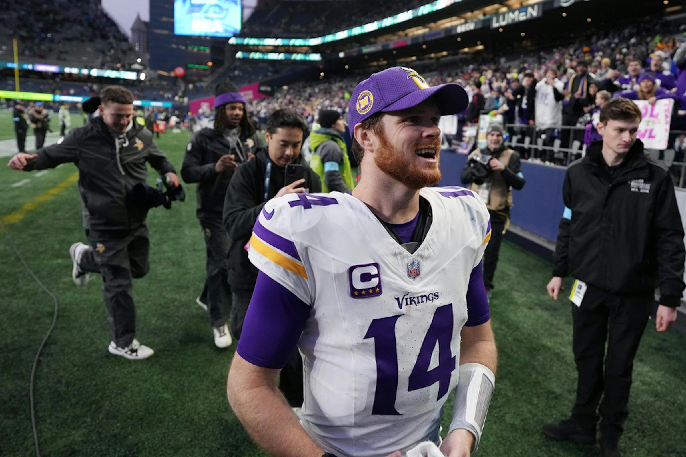 Podcast: Patrick Reusse on belief in the Vikings + the Wolves’ big problem