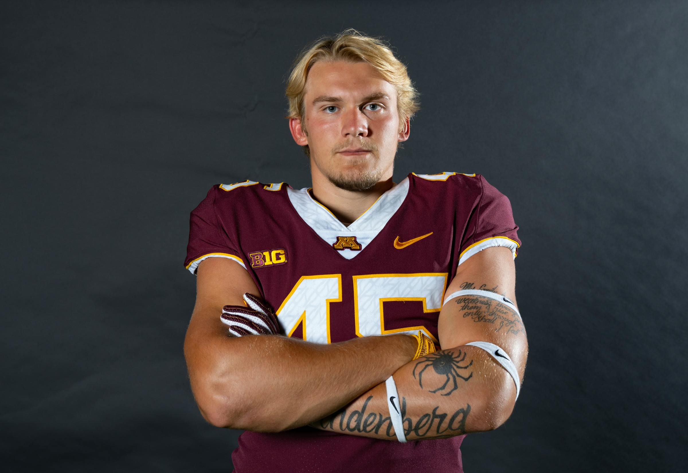 Cody Lindenberg's return from injury gives Gophers linebackers a boost