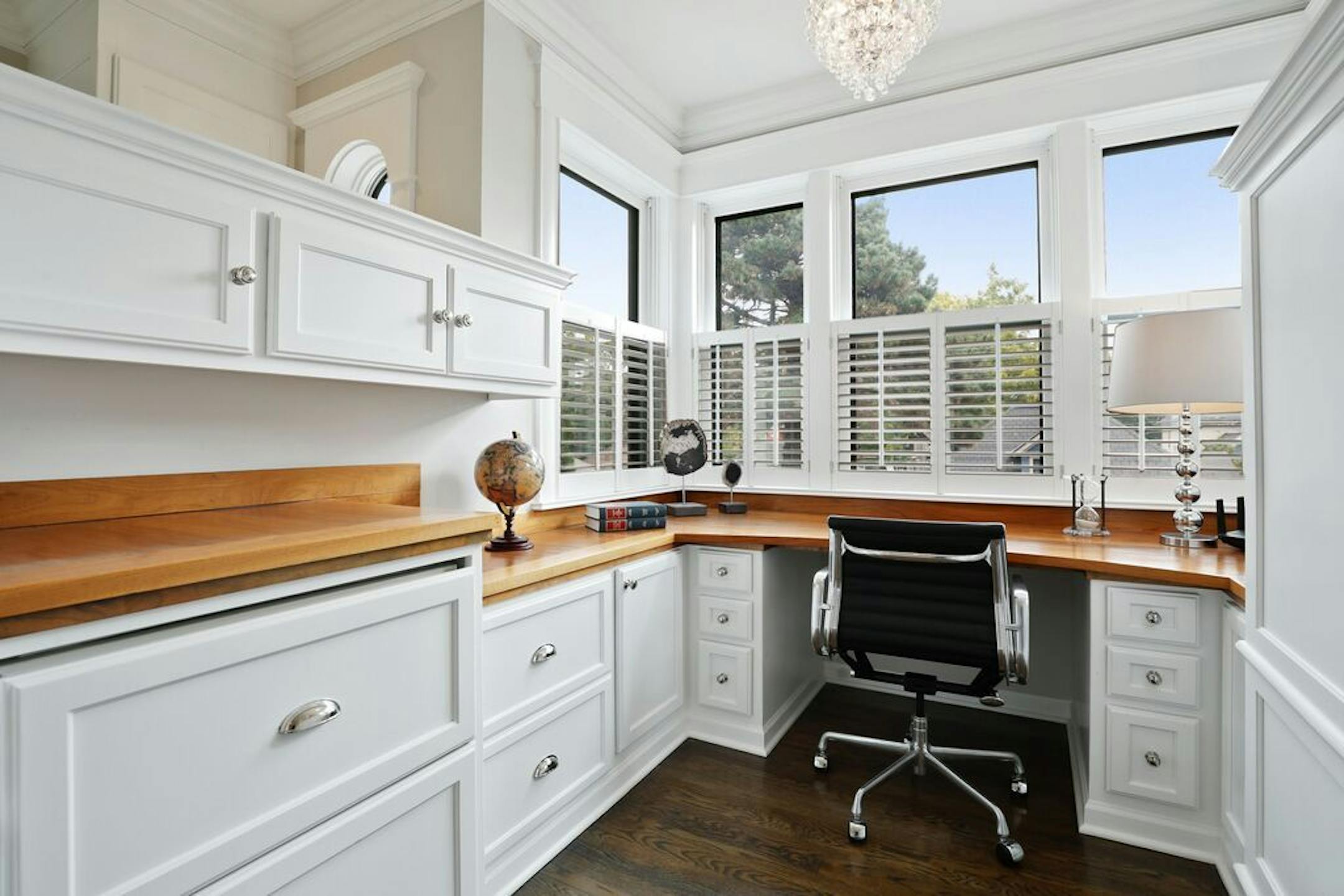 $2.2M Victorian home in Minneapolis has been updated with 'every modern ...