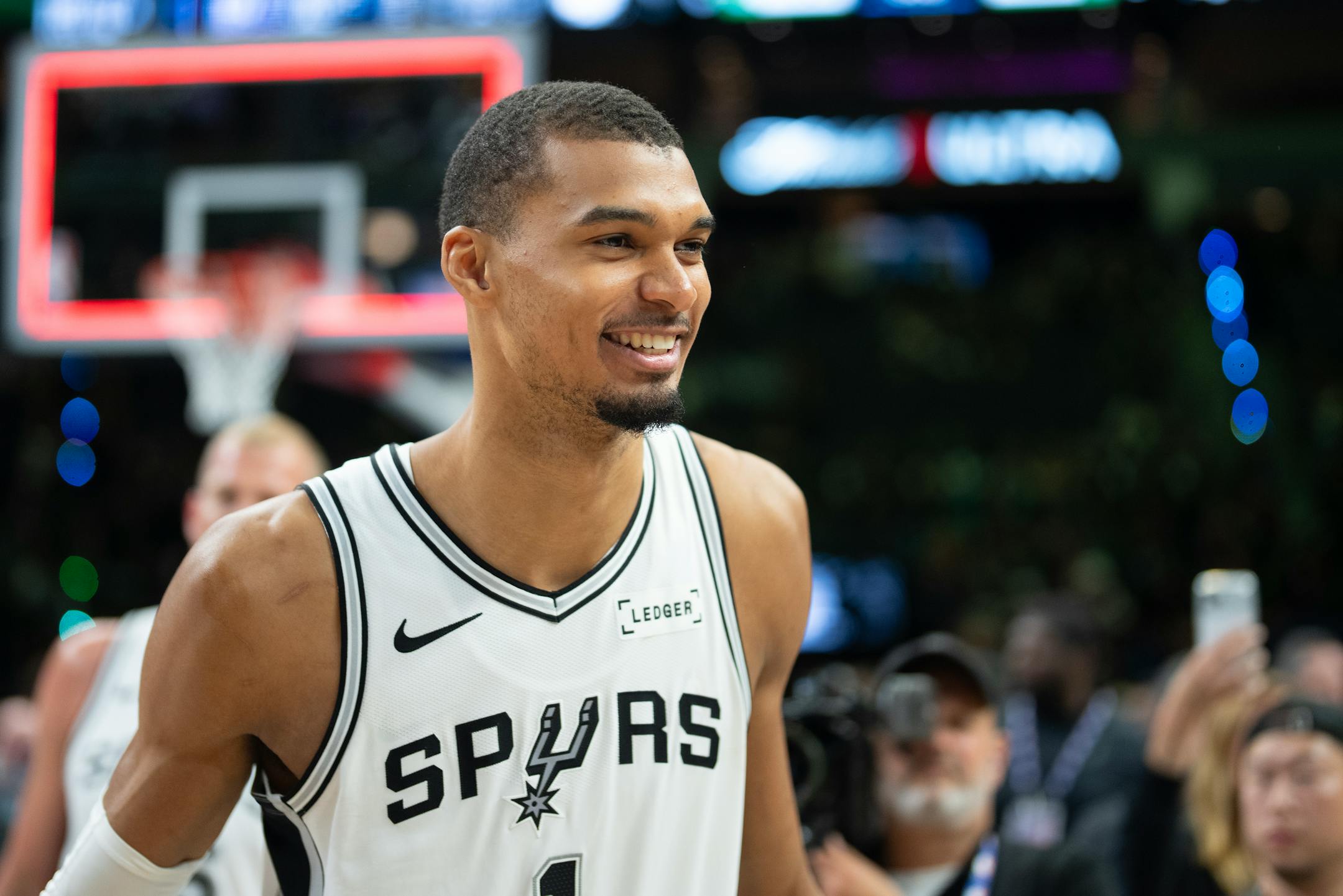 Game 1 of NBA Finals shows Timberwolves fans shouldn't crown Spurs