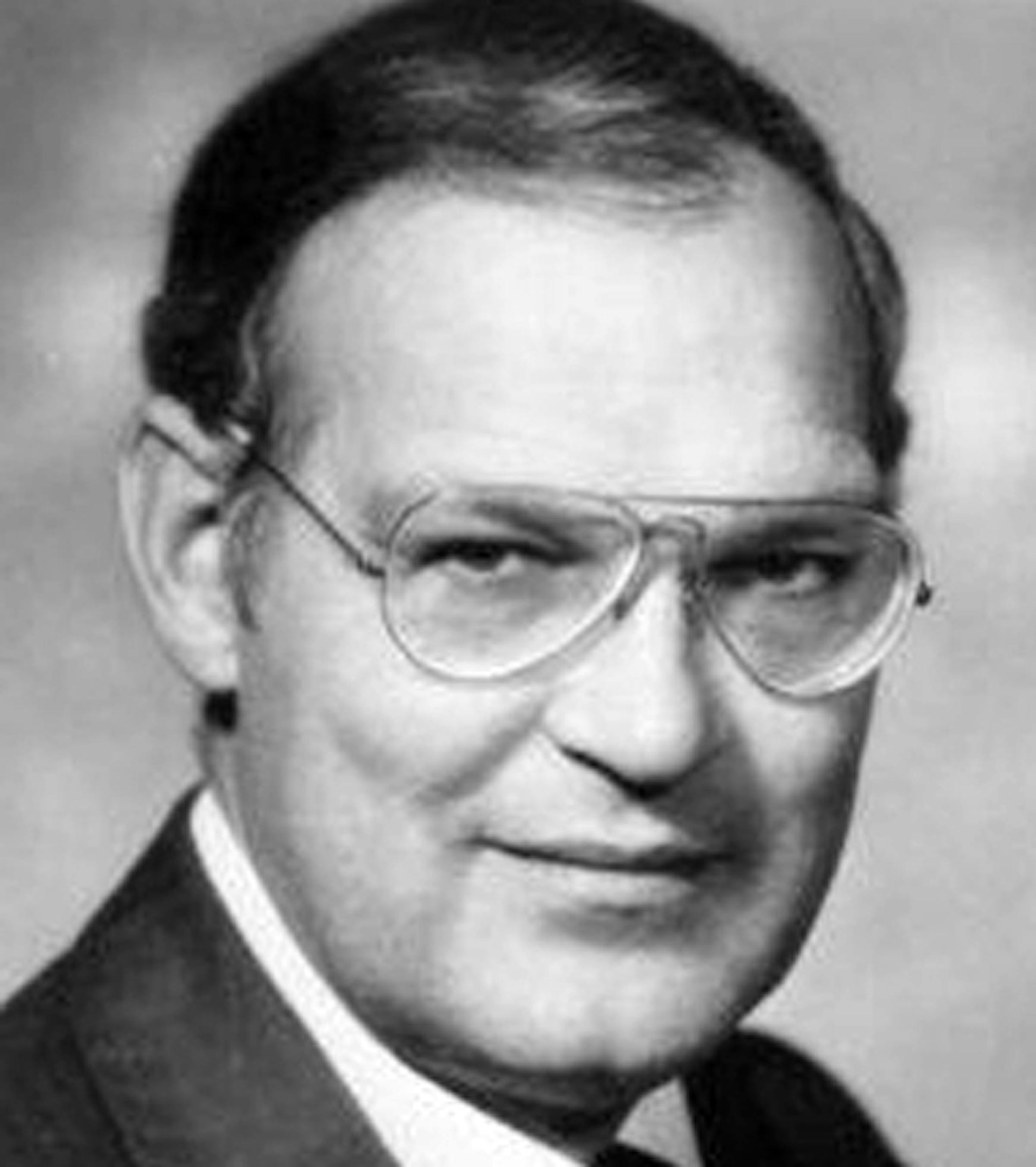 Obituary: C. Paul Lindholm, banker and veterans' advocate