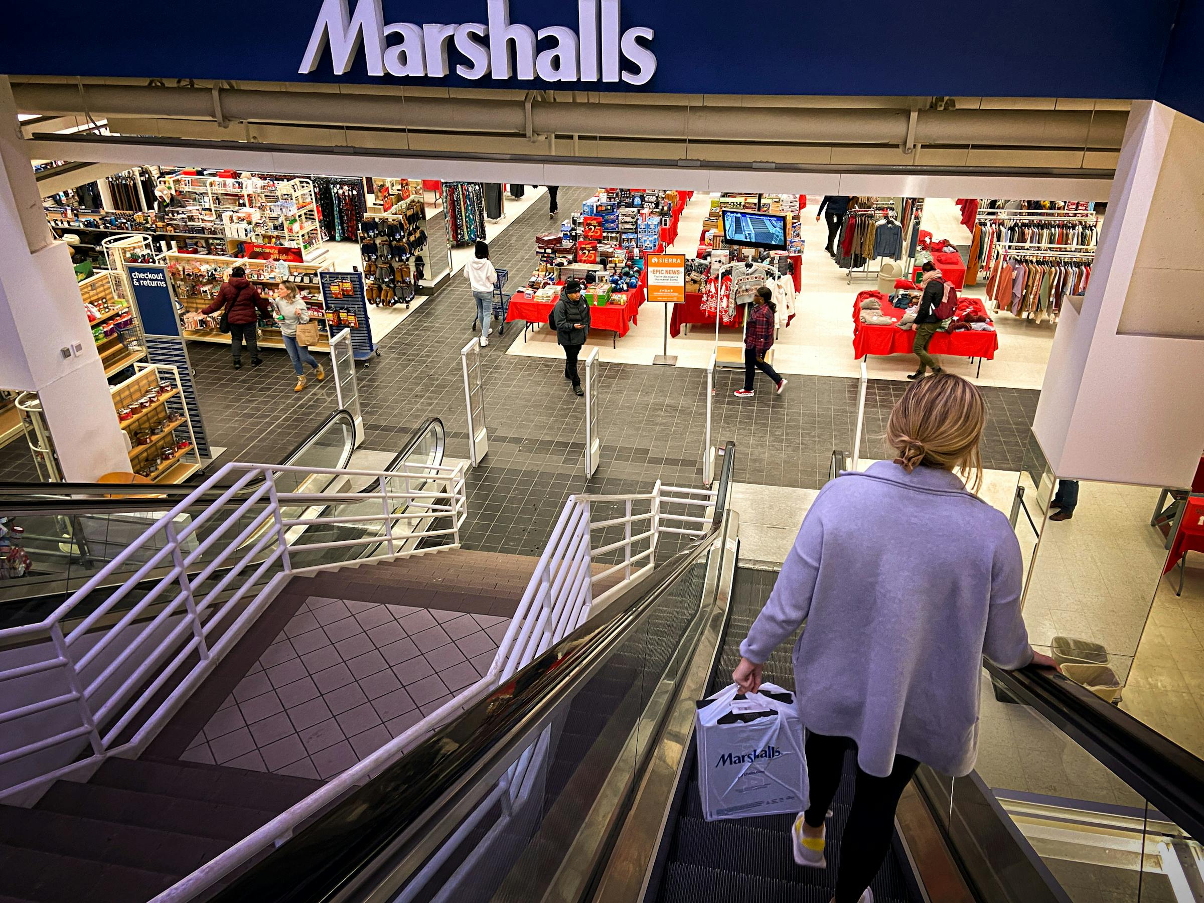 Marshalls closing, Ameriprise consolidating office space in Minneapolis
