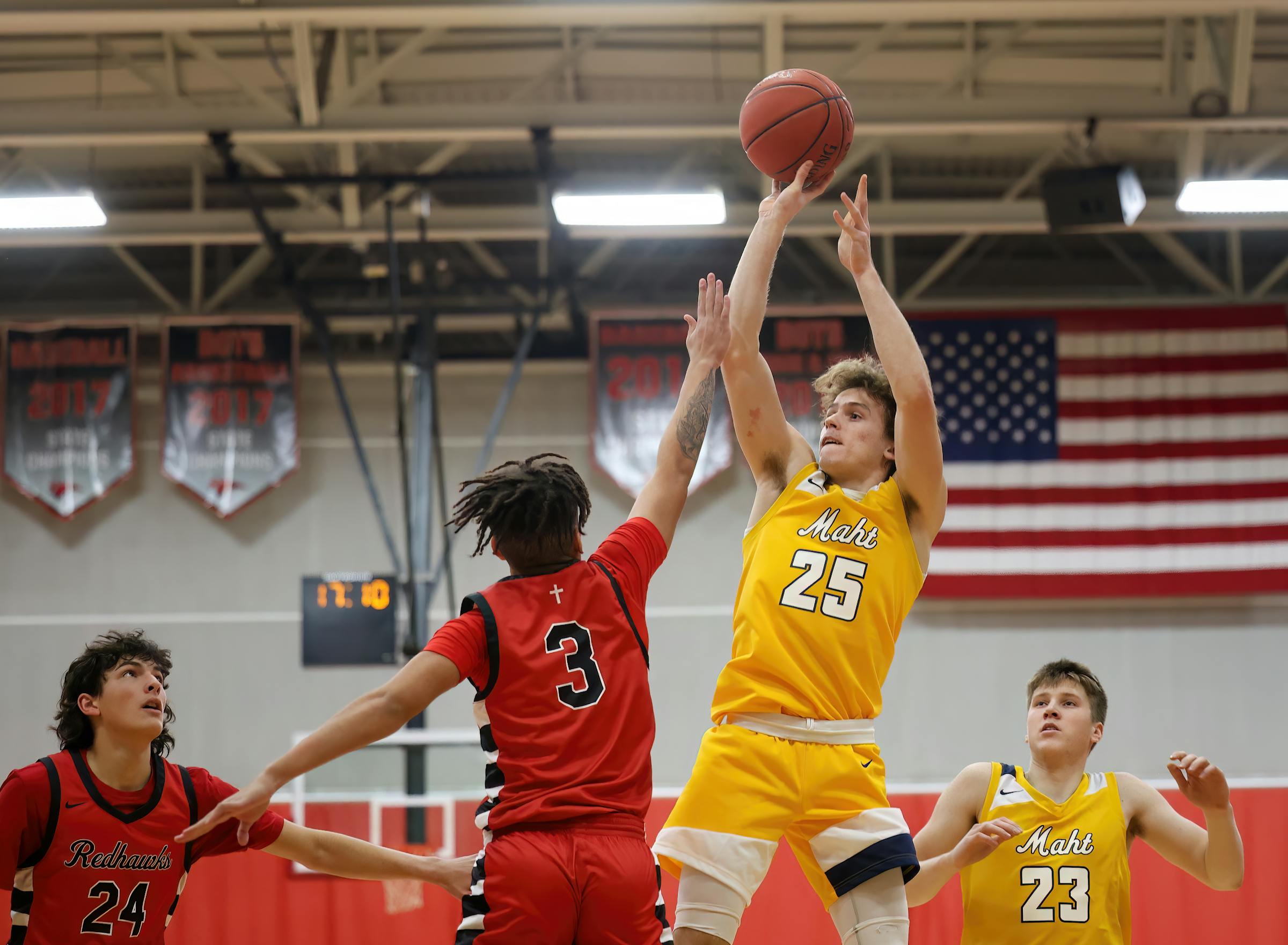A 12-game streak lands Mahtomedi in the boys basketball Metro Top 10