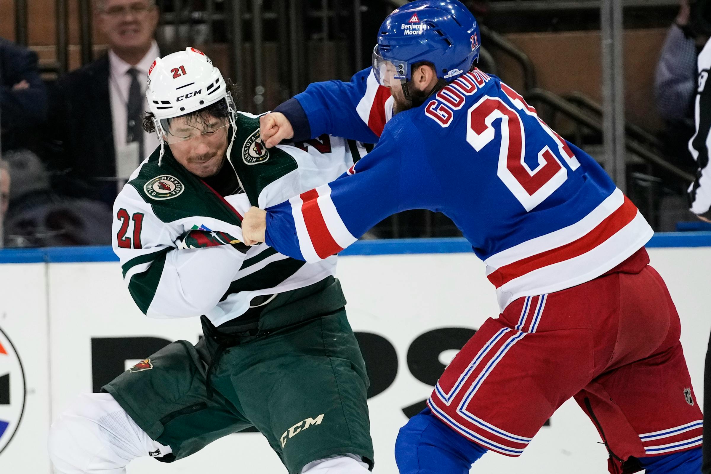 Defensive lapses, offensive collapses cost Wild in 4-1 loss to Rangers