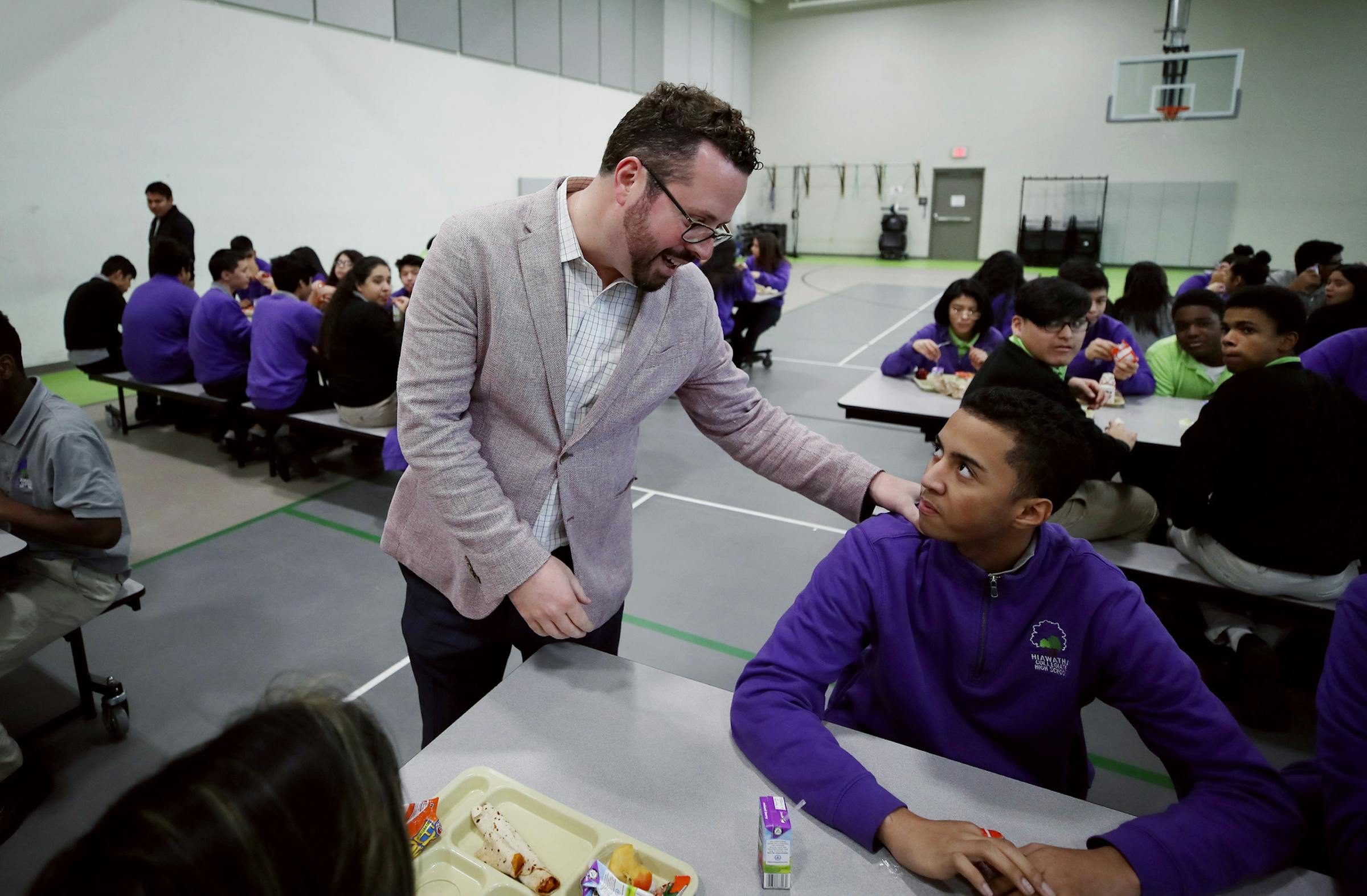 Hiawatha Academies leader Eli Kramer to step down in June