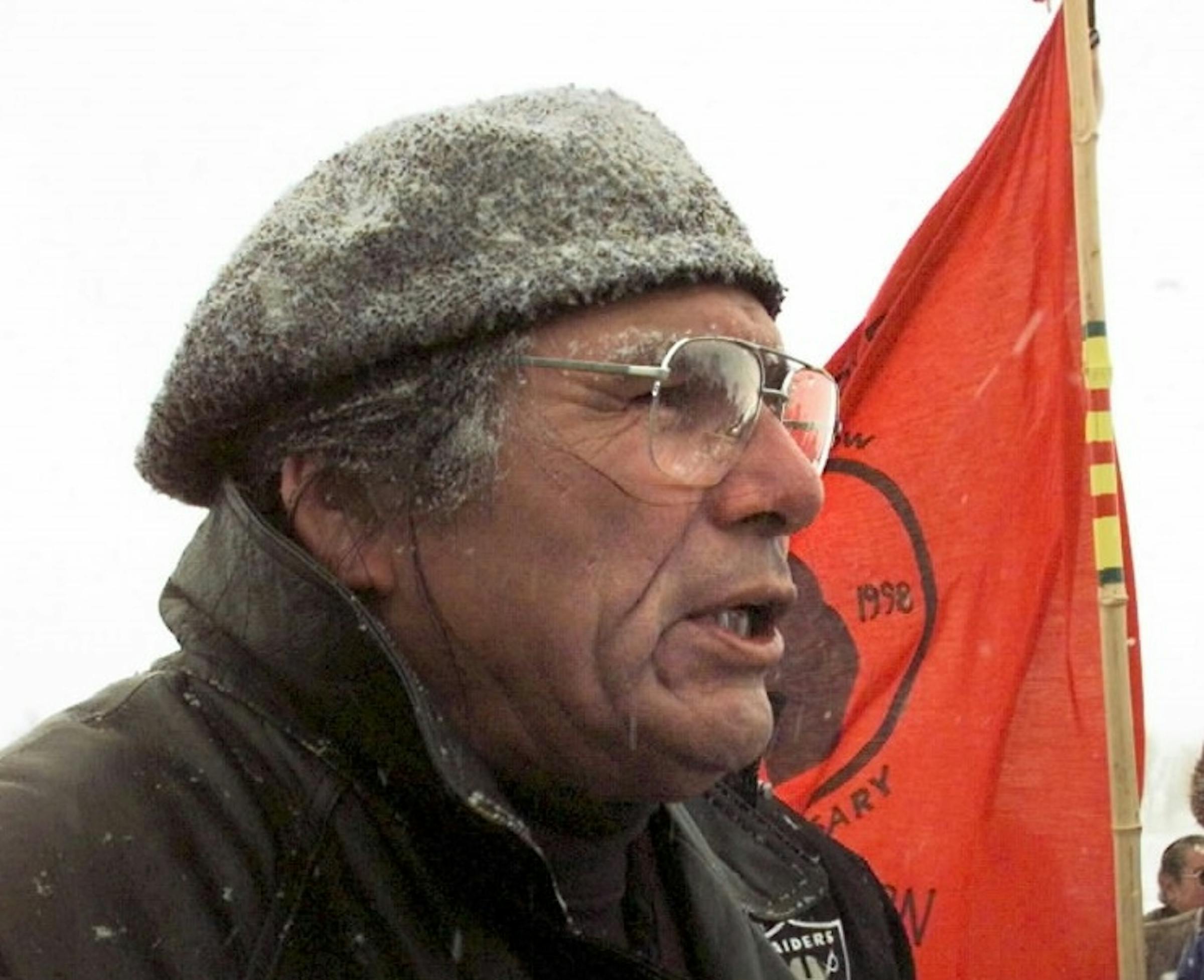 Obituary: Longtime American Indian activist Dennis Banks