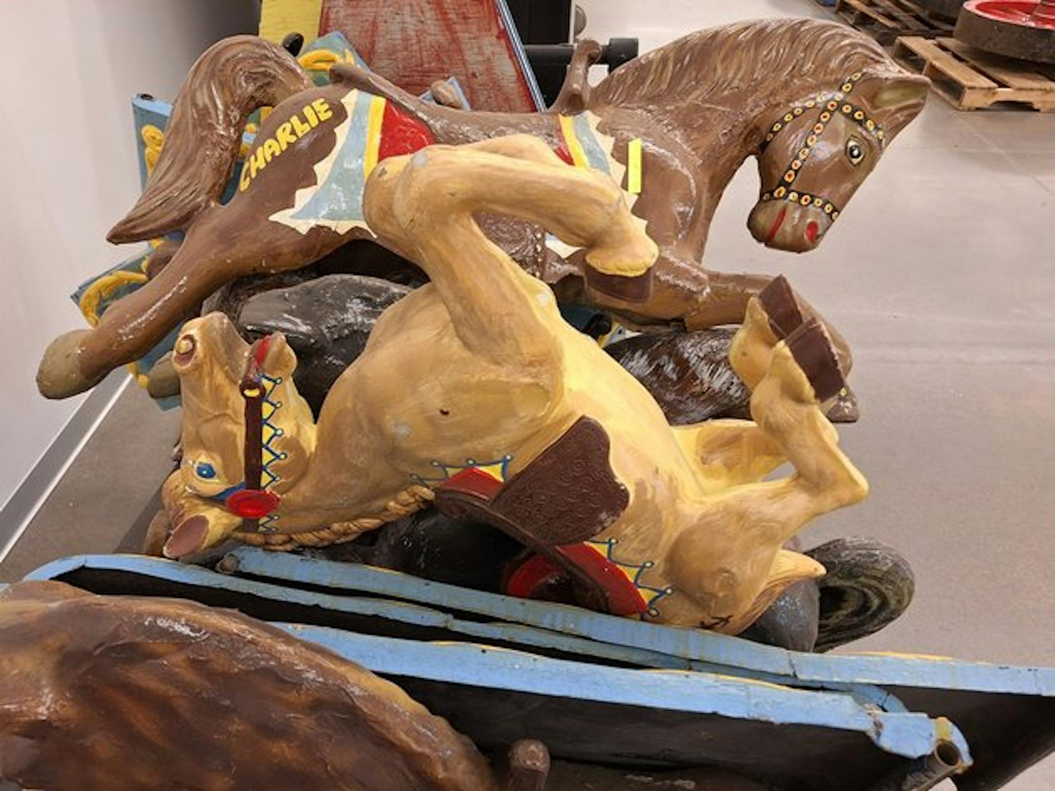 It's that time again. The MN State Fair auction has 321 items.