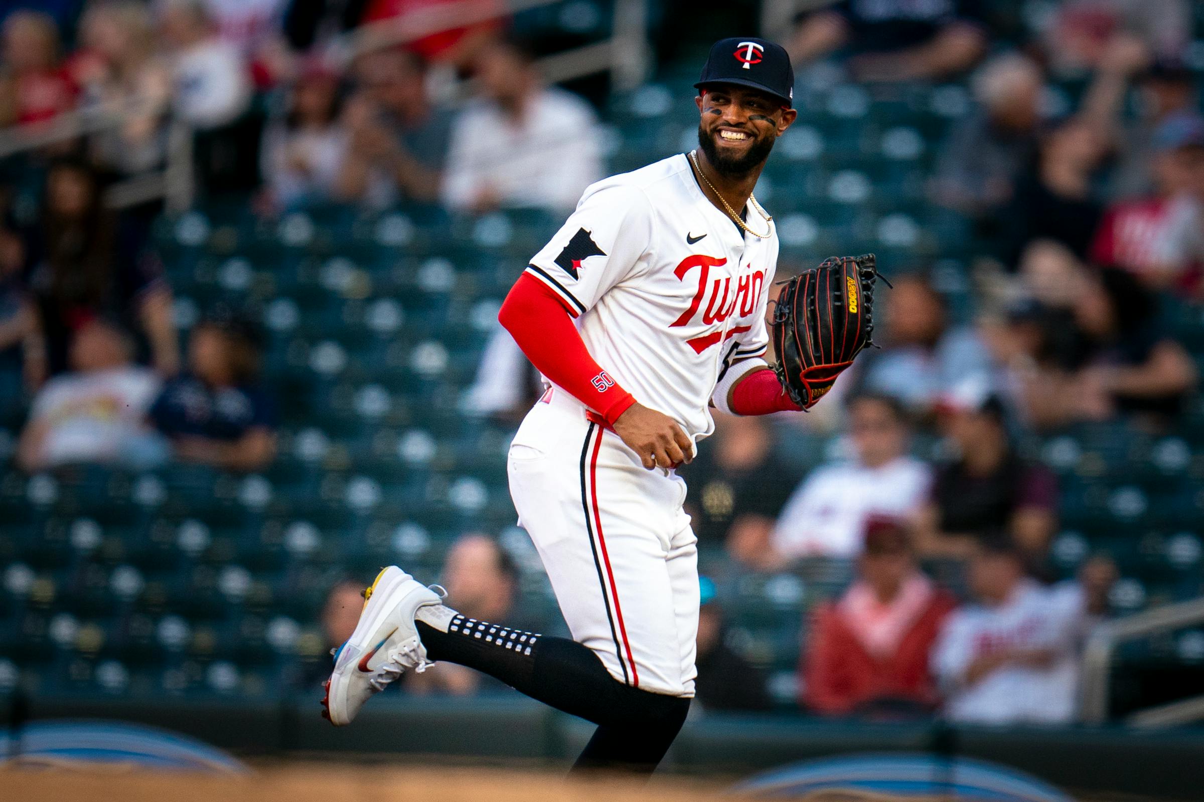 After costly mistakes vs. Yankees, Willi Castro back in lineup