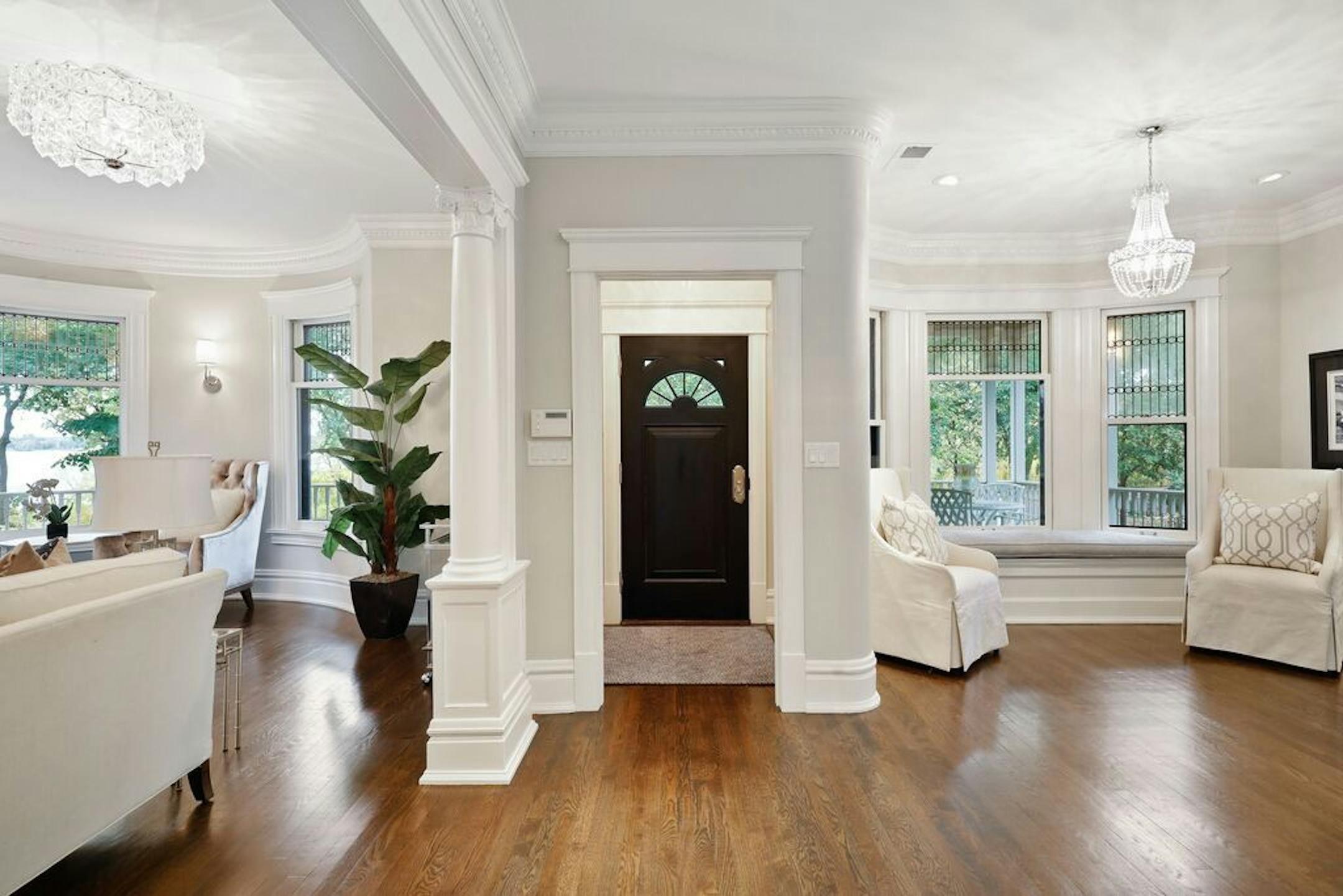 $2.2M Victorian home in Minneapolis has been updated with 'every modern ...