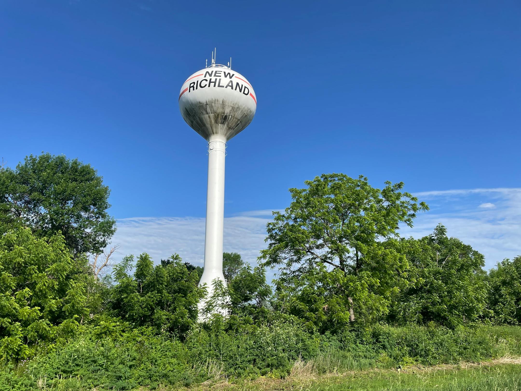 Radio Link files for bankruptcy, customers' internet drops