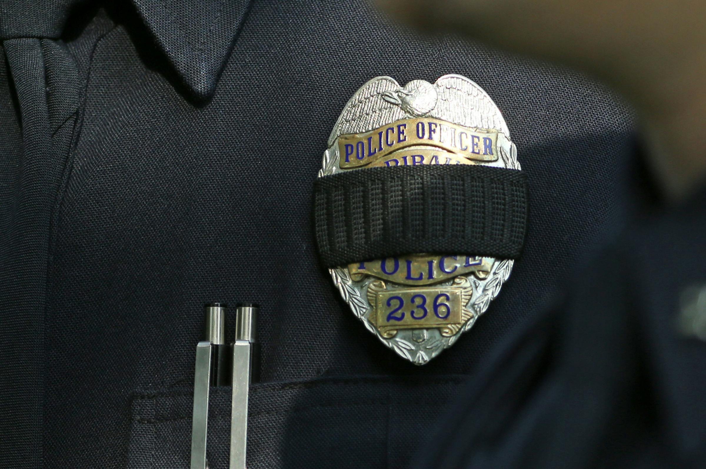 Minnesota police departments seek to learn from tragedy