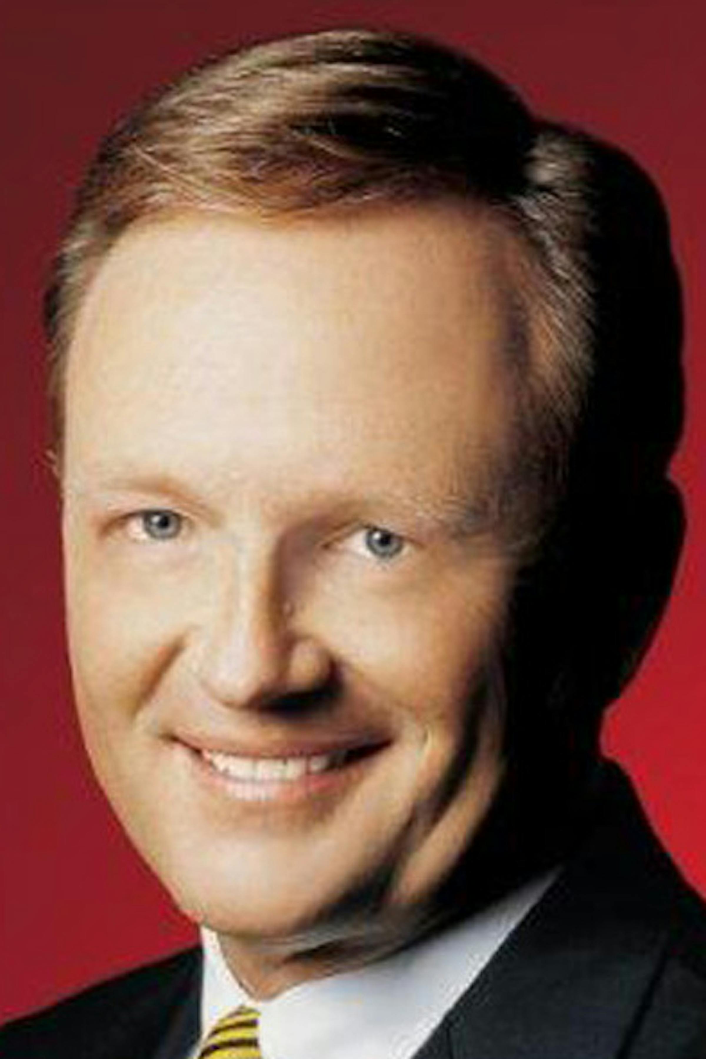 Target real estate chief to retire