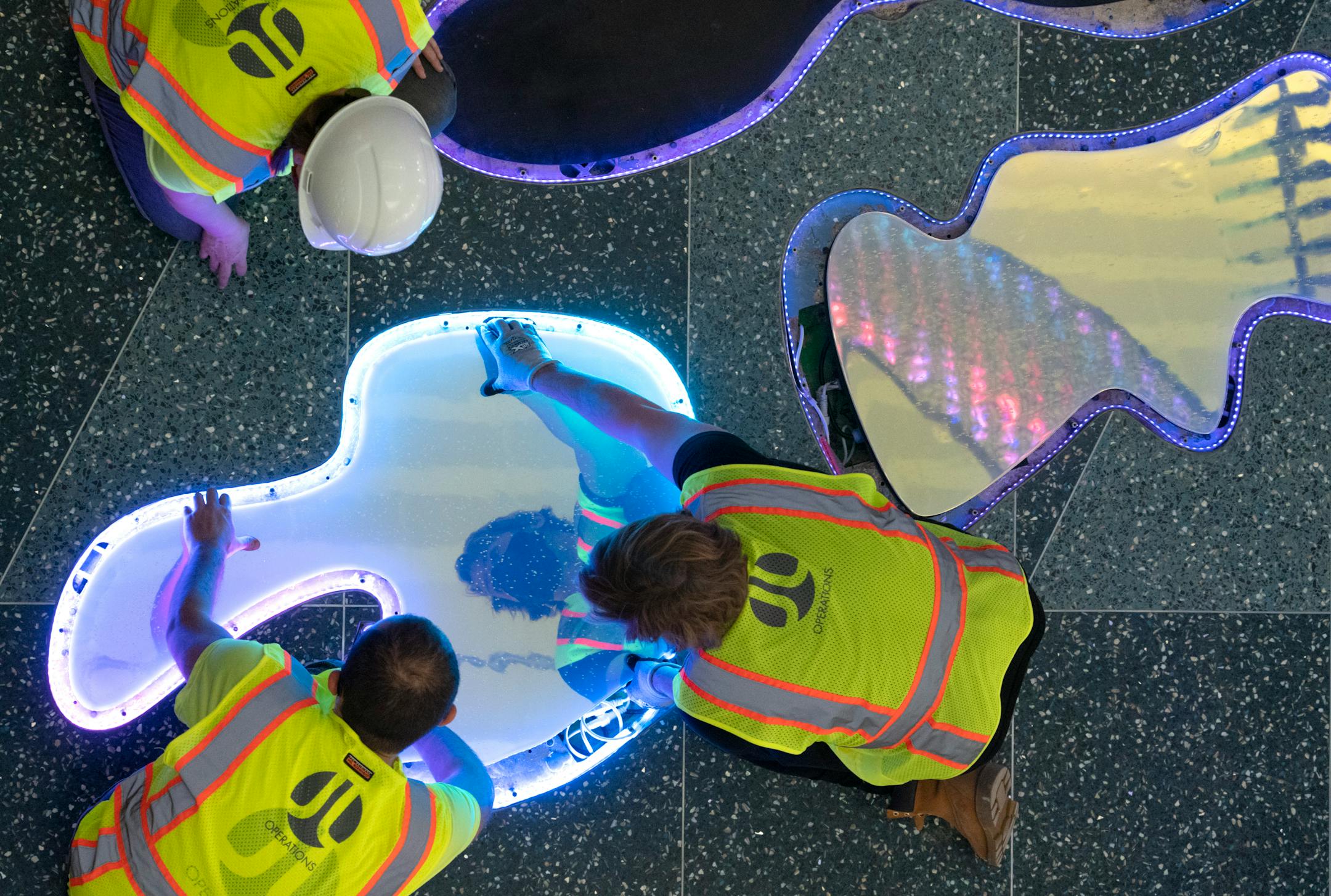 Huge new sculpture lights up MSP airport, offering passengers a chance ...