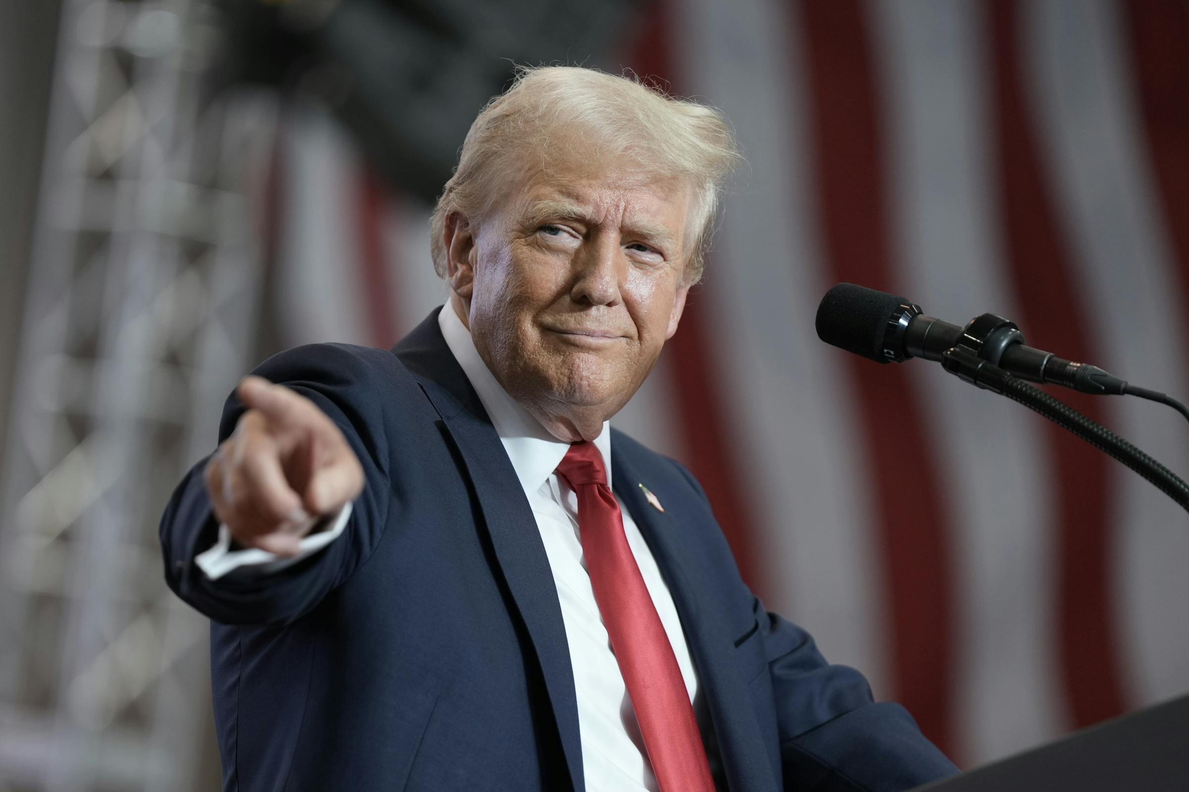 Donald Trump, JD Vance go after Harris for capacity crowd at first ...