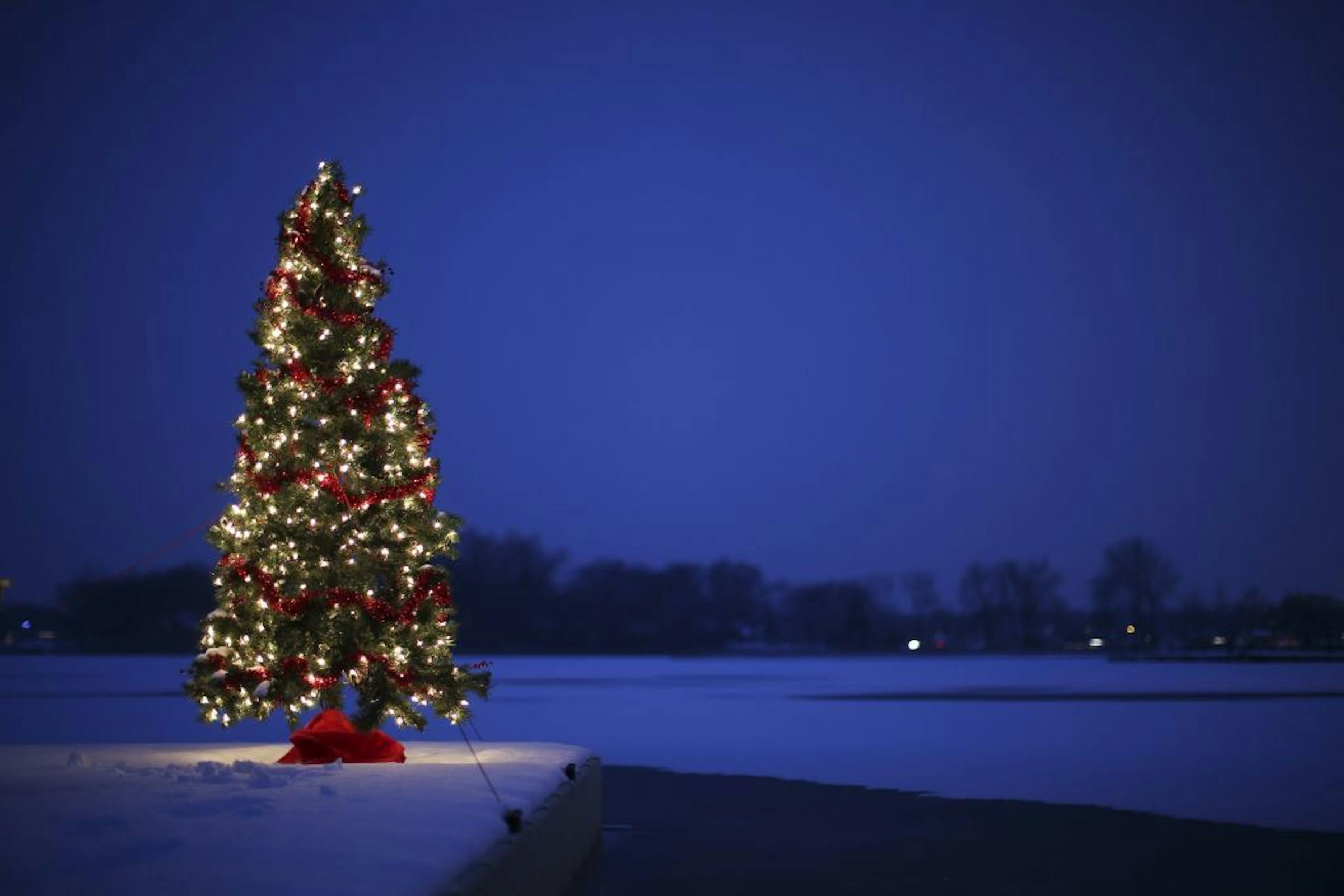 The billionth Noel! This Minnesota Jew is tired of all the Christmas songs