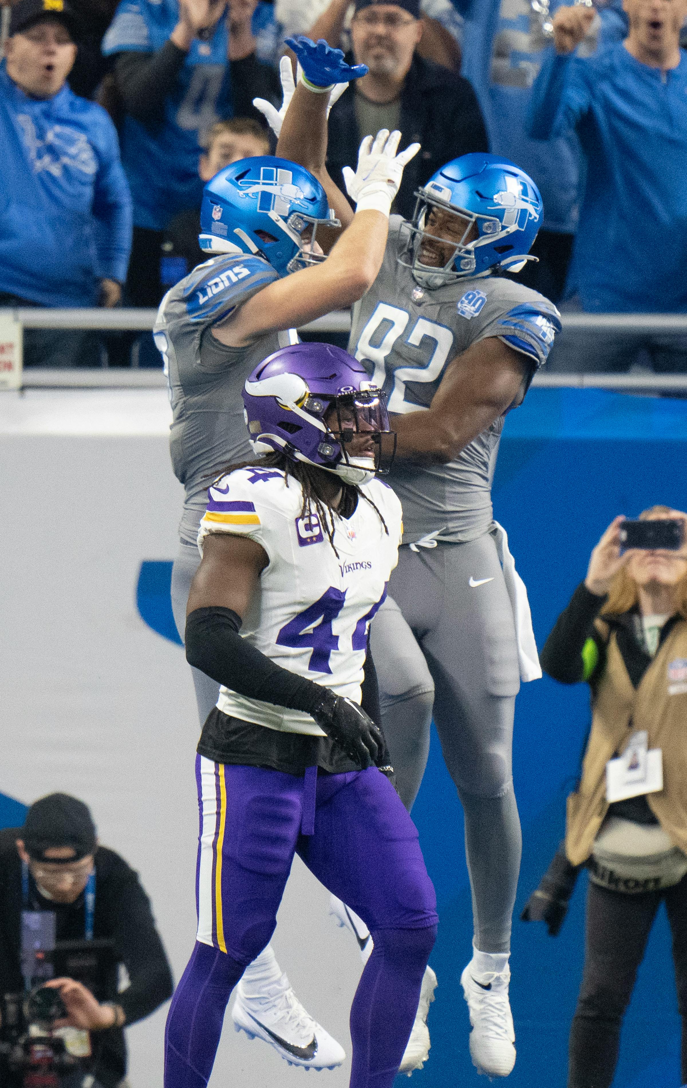 Vikings lose 30-20 to the Lions, finishing 7-10 and out of NFL playoffs