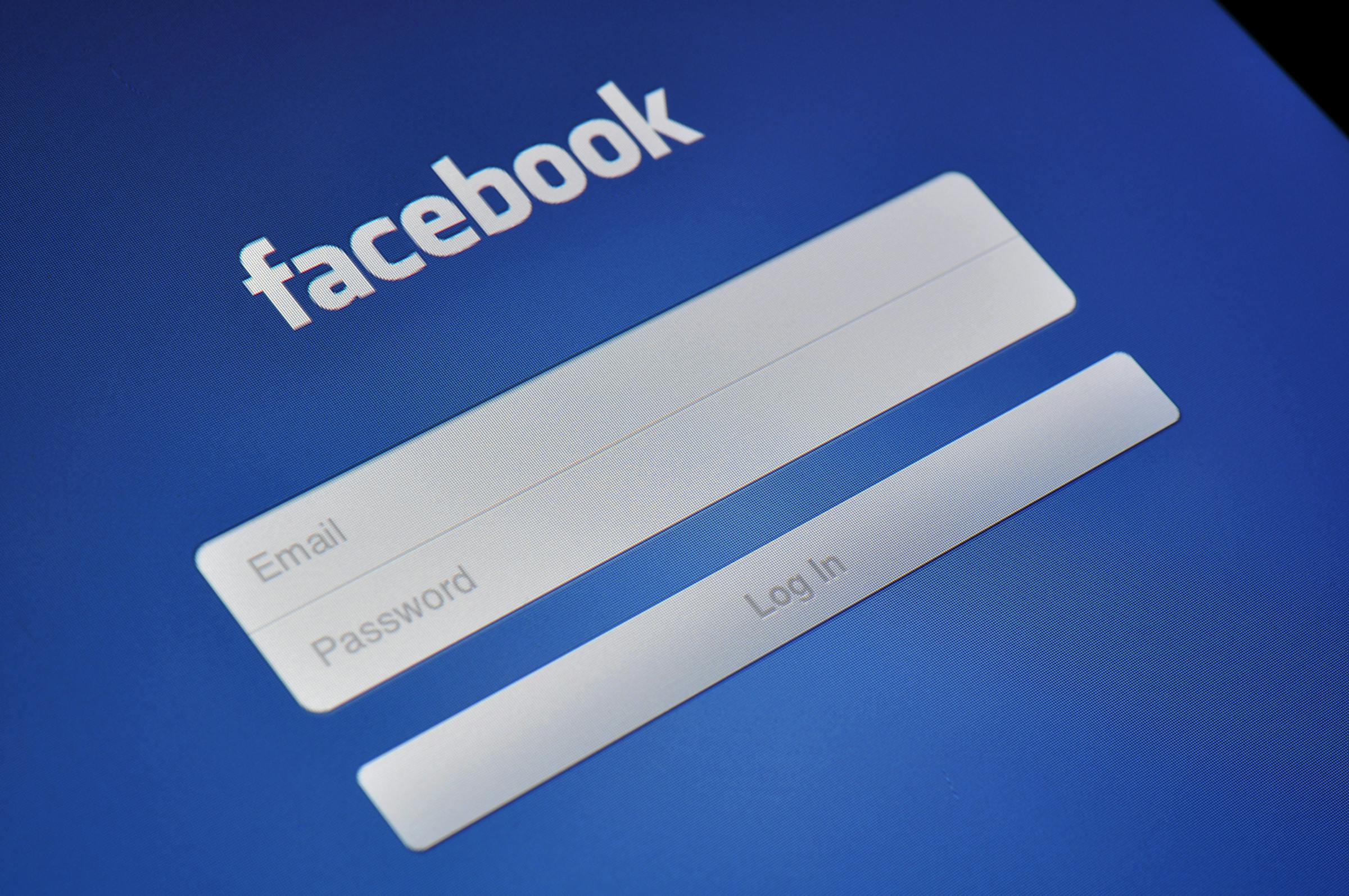 Alexander: Solving the mystery of vanishing Facebook photos and videos