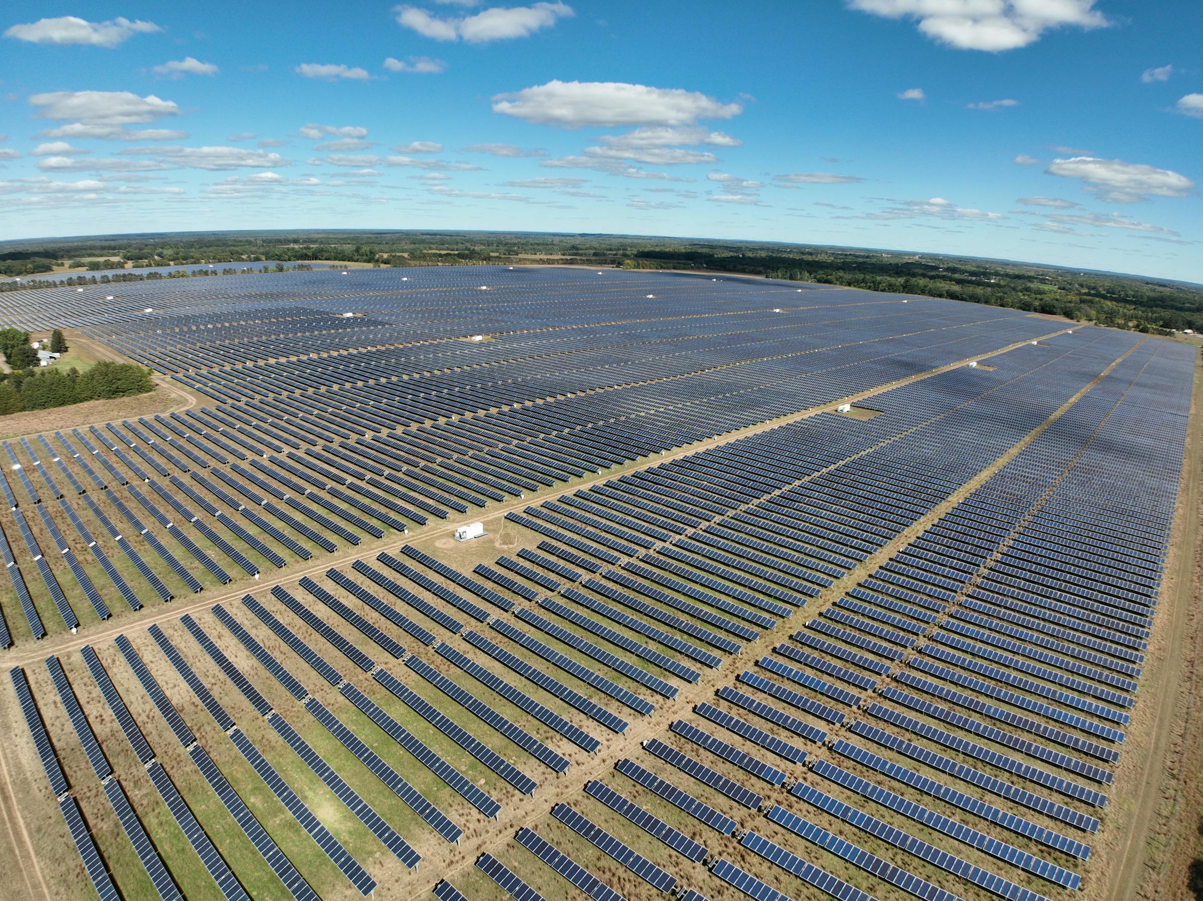 Minnesota regulators approve $256M solar farm for farmland in Dodge County