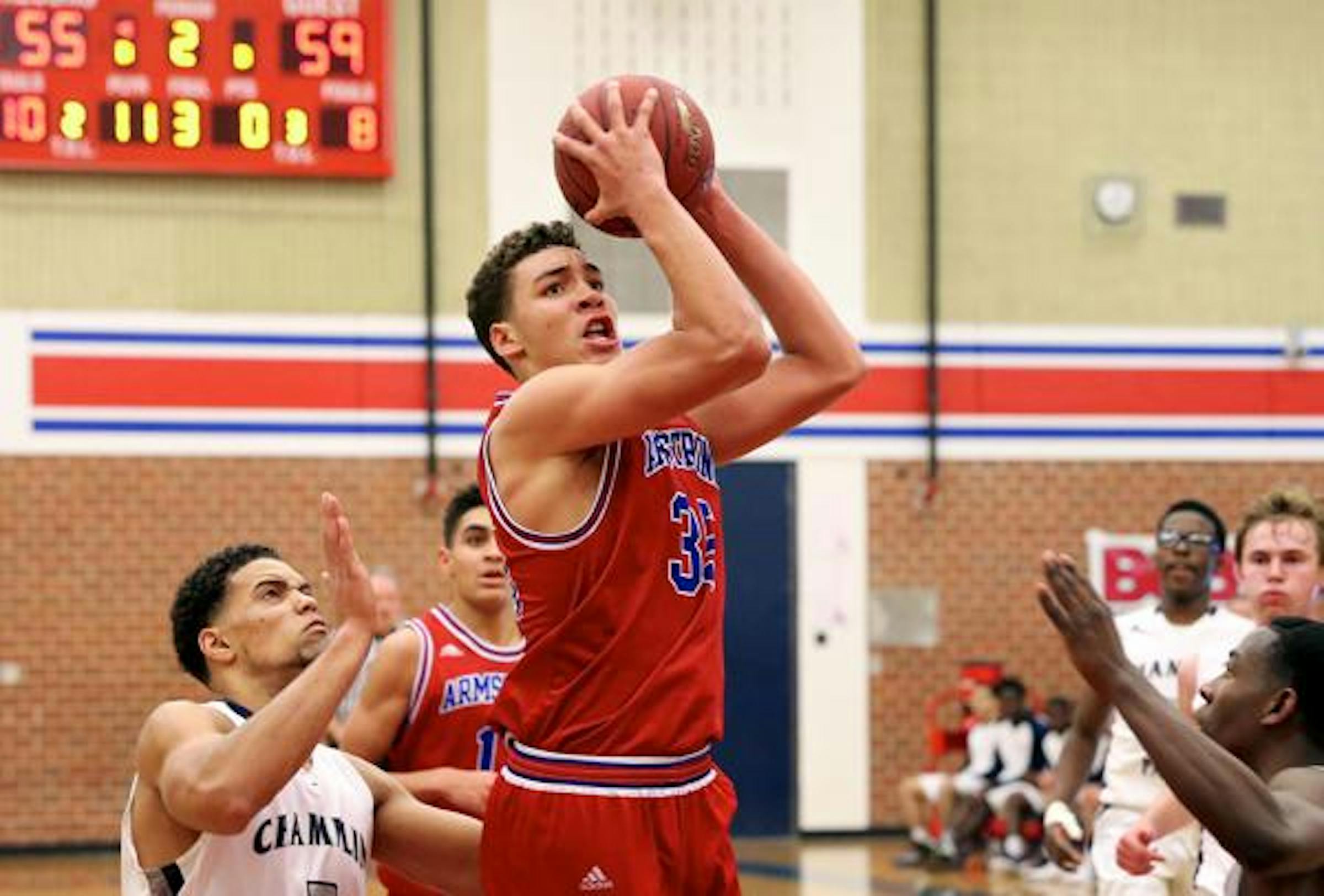 Former Gophers great Darrell Thompson, family know the recruiting game