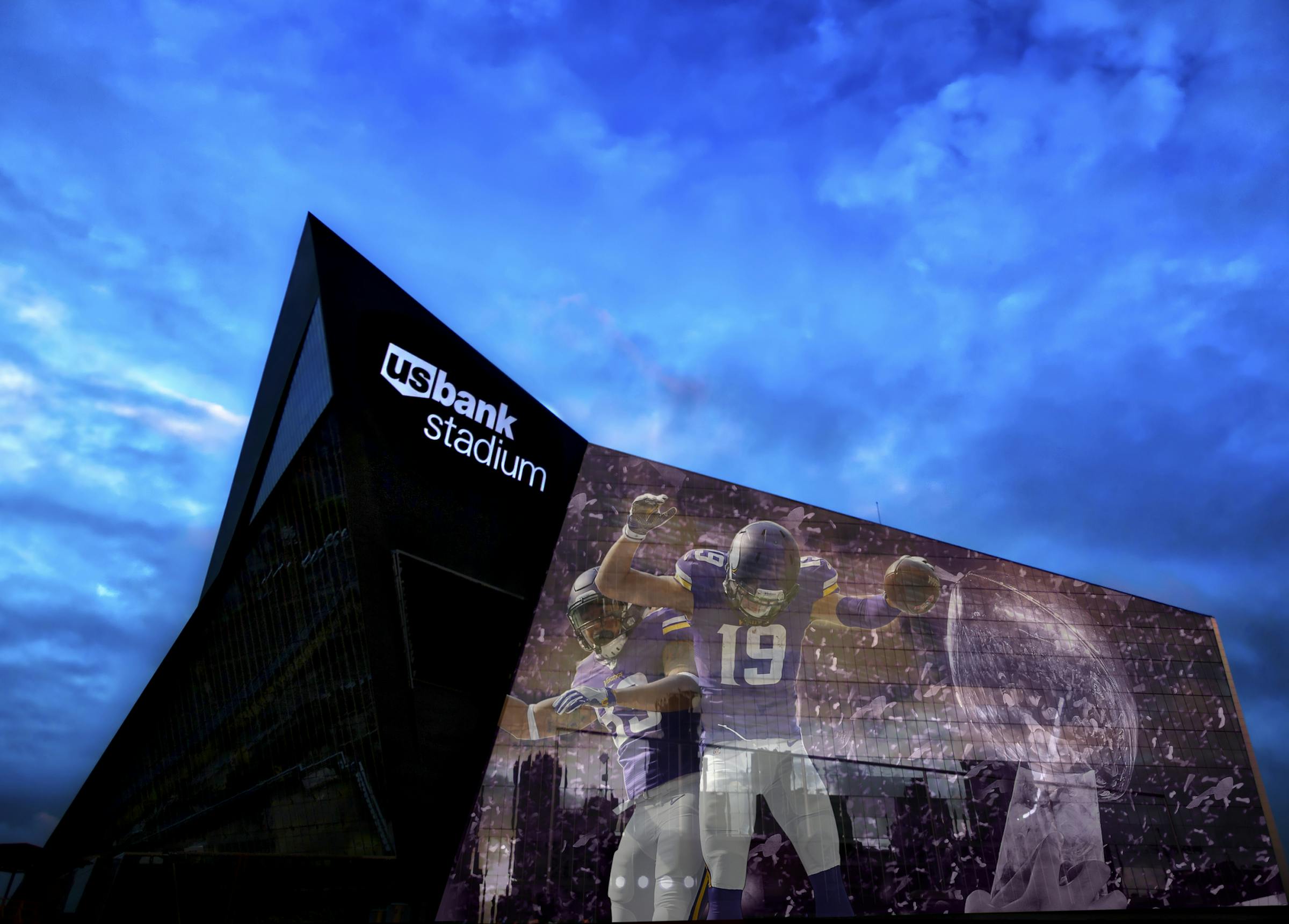 Minneapolis scrubs its records to hide location of Super Bowl command ...