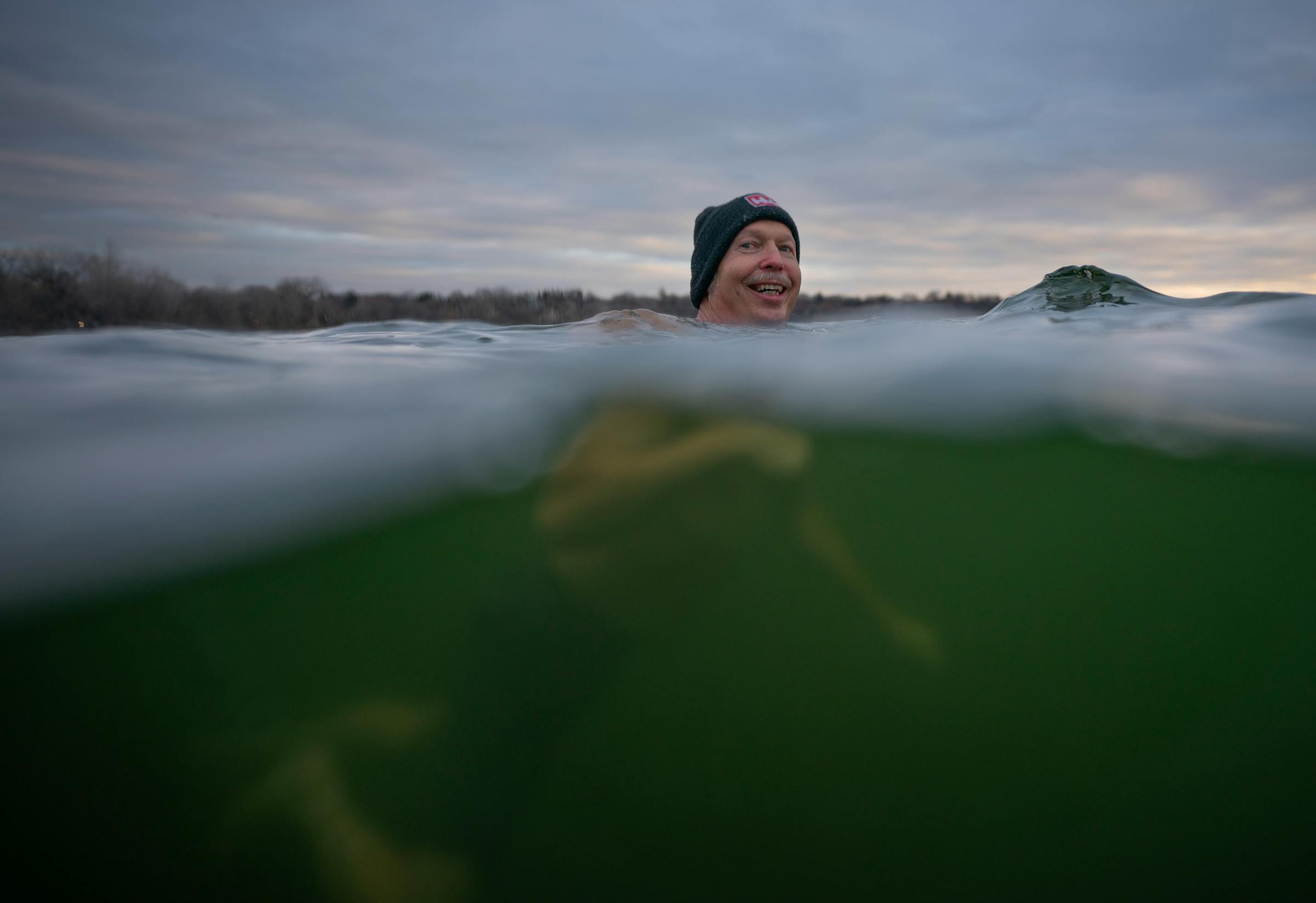 Minneapolis man 'Ricky Lake' marks 1,000 days of freshwater swimming