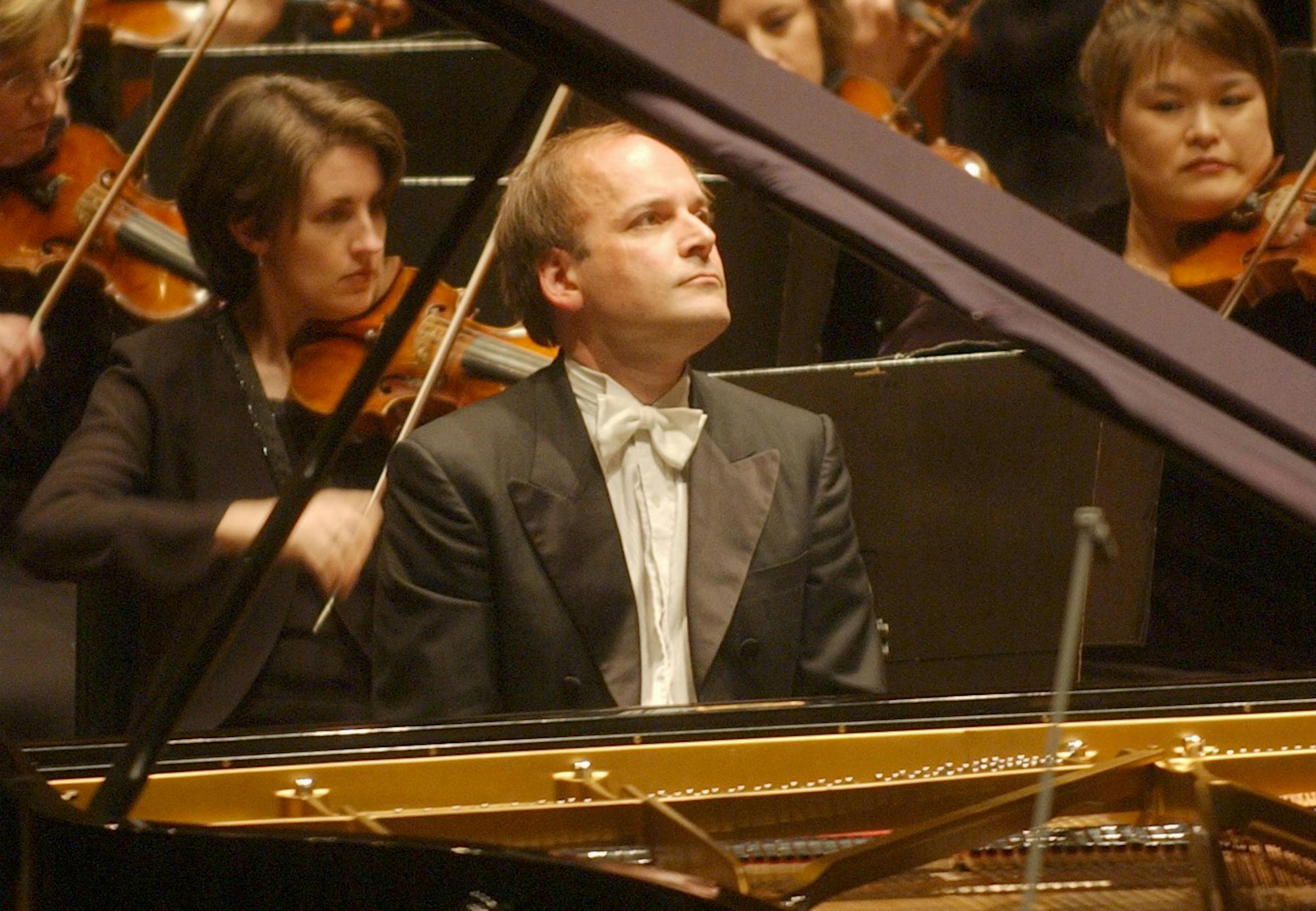 Pianist Louis Lortie brings elegance, excitement to Liszt's First Piano ...