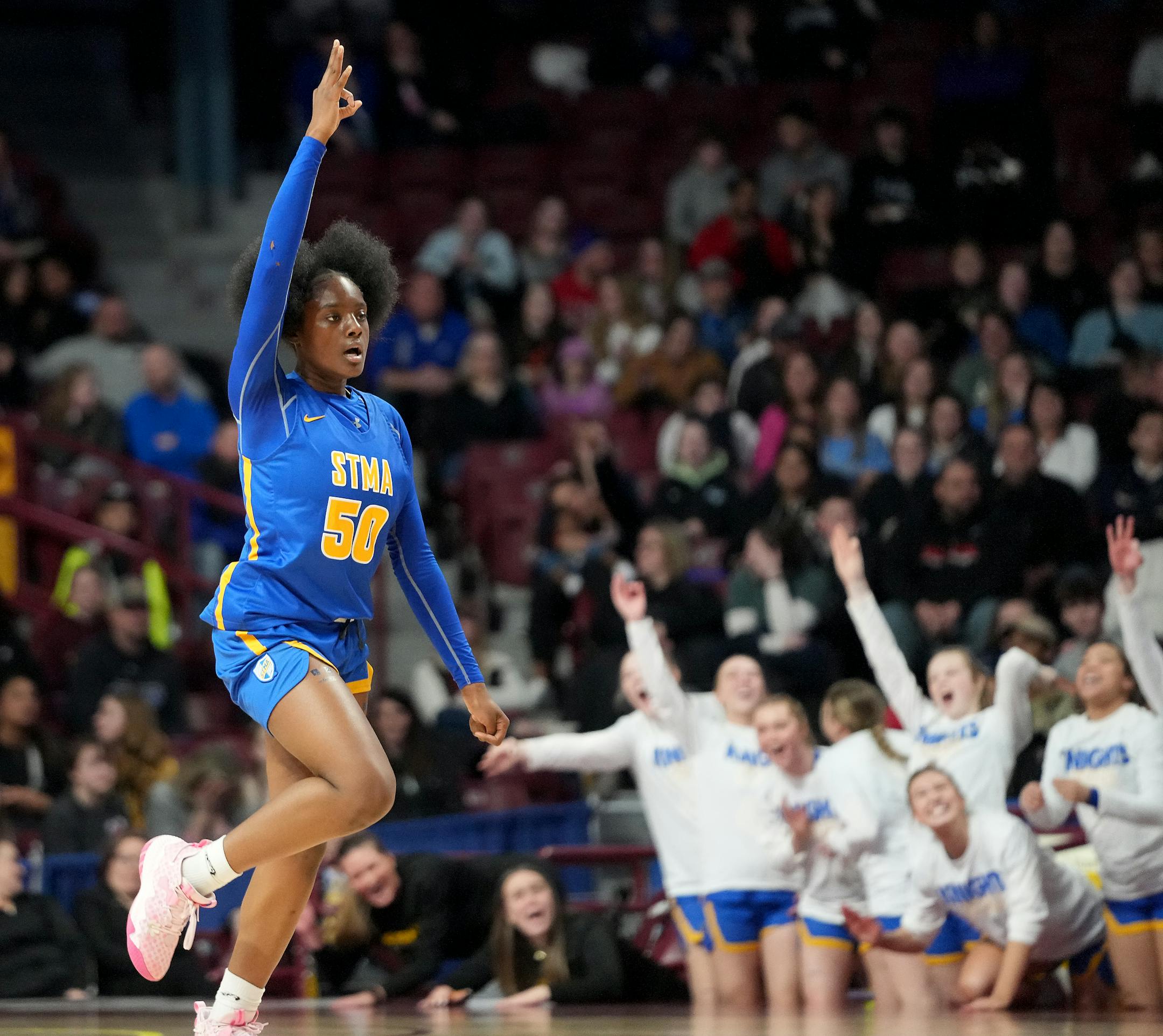 St. Michael-Albertville bursts from the gate, gets away with 4A title