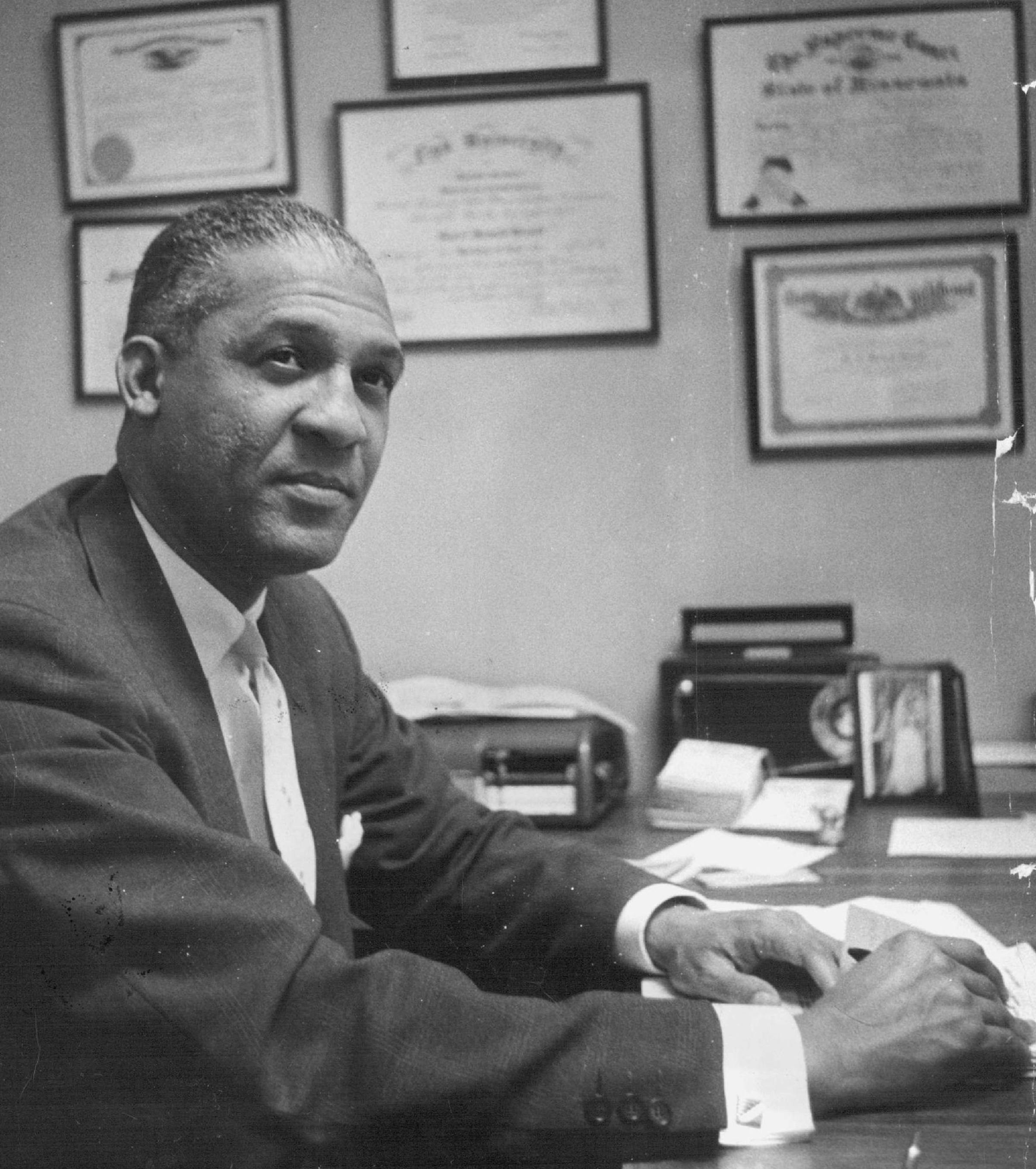 Judge L. Howard Bennett, grandson of slave, broke race barriers in ...