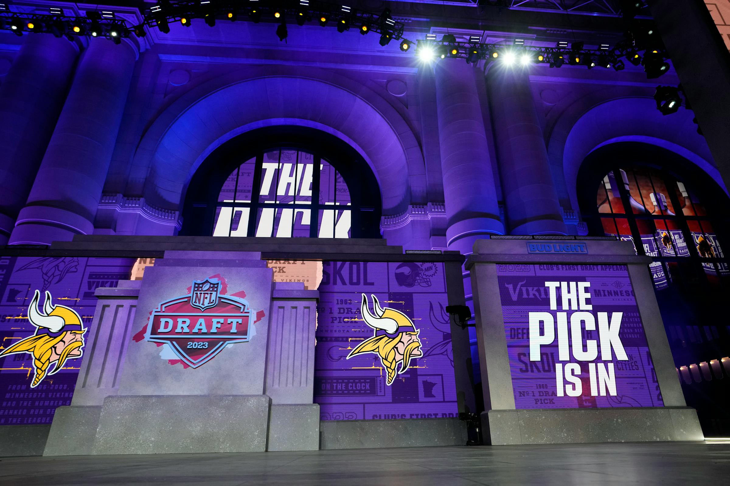 What to know about the Vikings' draft picks, positions of need