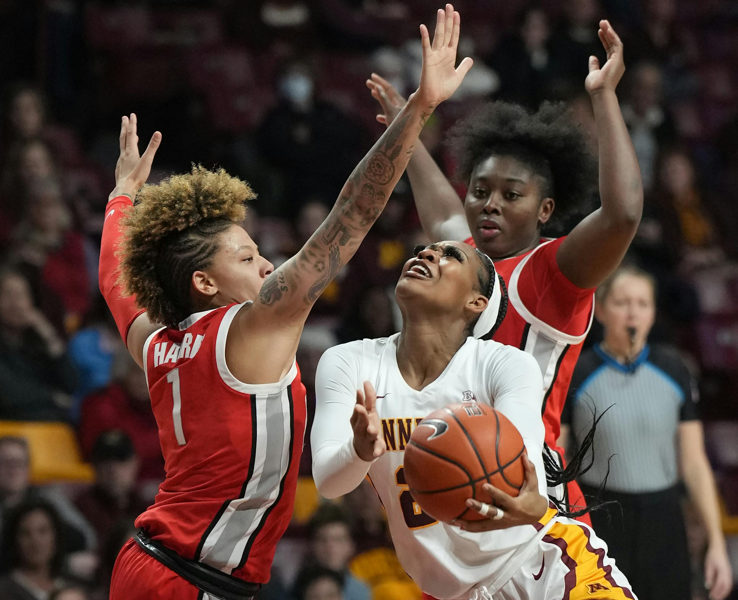 Gophers women take lead into 4th quarter before falling to No. 3 Ohio State