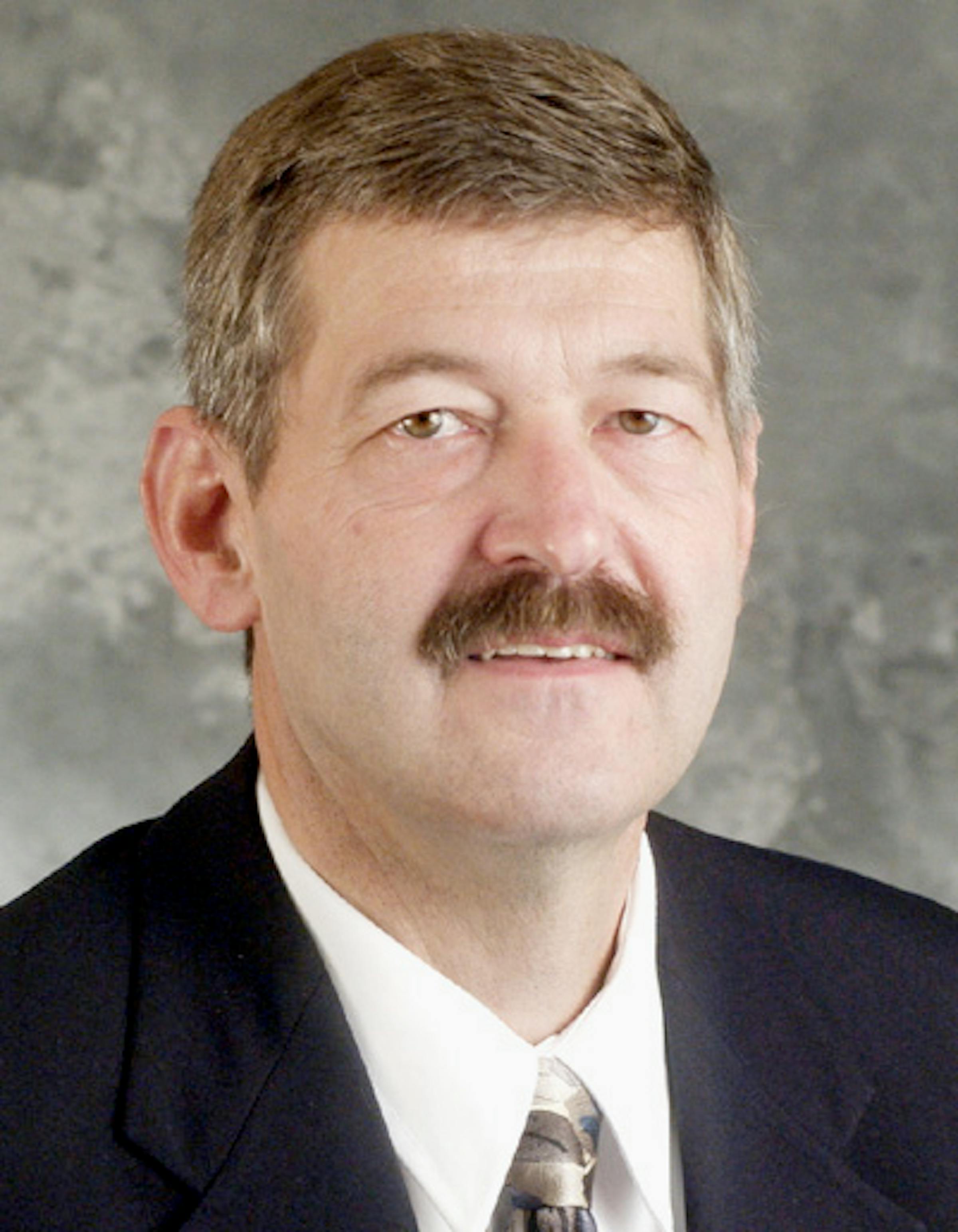 Zellers selects former Rep. Dean Simpson as running mate