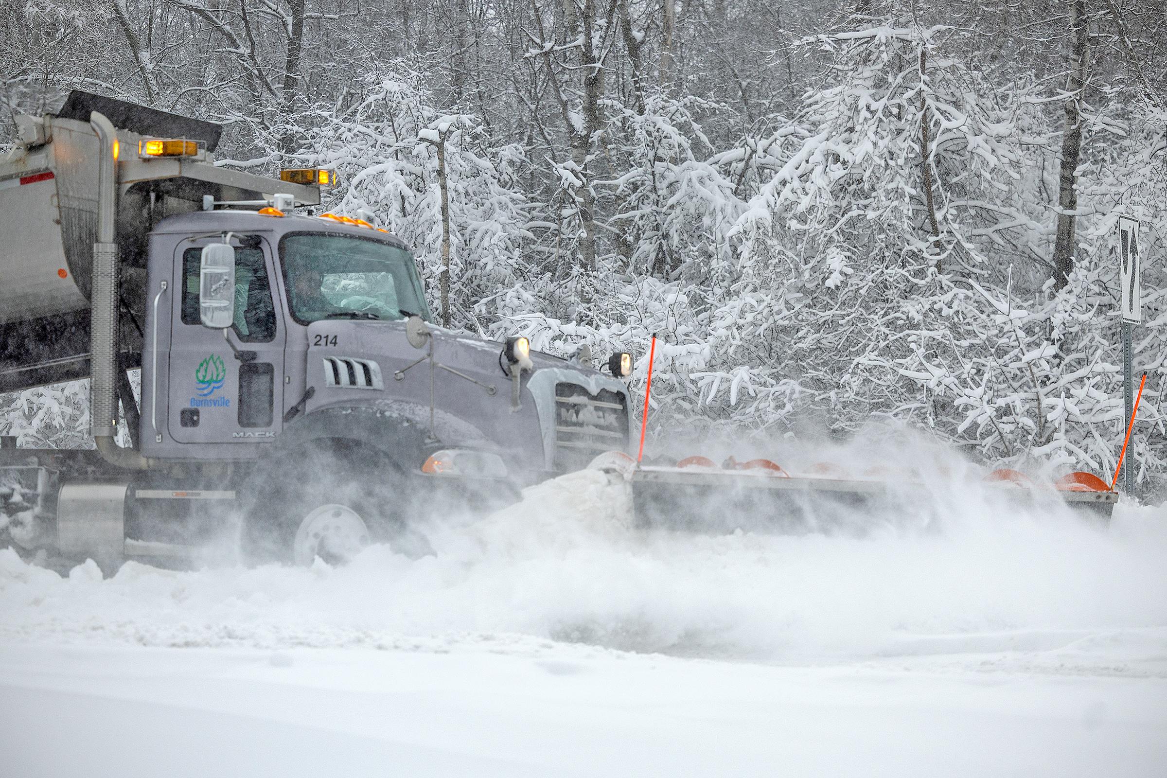 Brooks: With the overnight snowstorm, Minnesota looks like Minnesota again