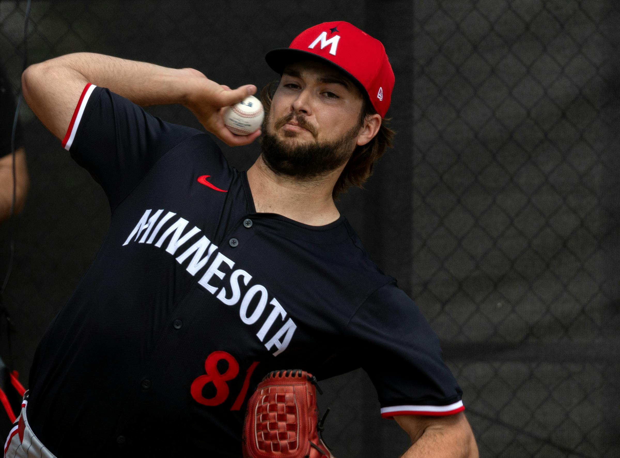 Cory Lewis shows the Twins the most peculiar knuckleball in history