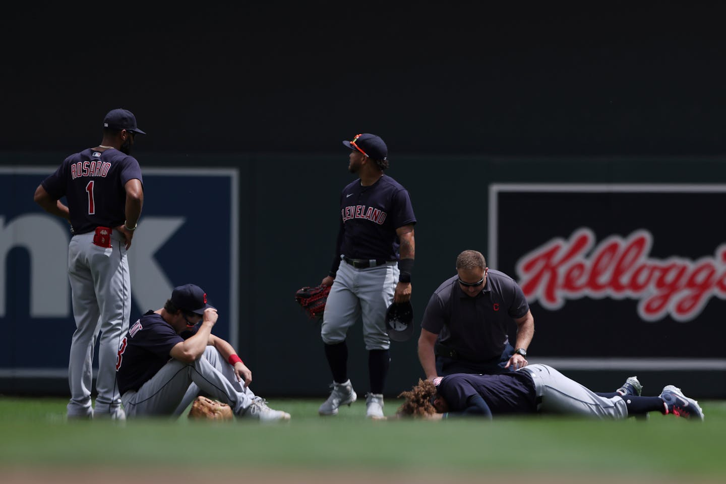 Cleveland's Josh Naylor suffers gruesome leg injury in Target Field ...