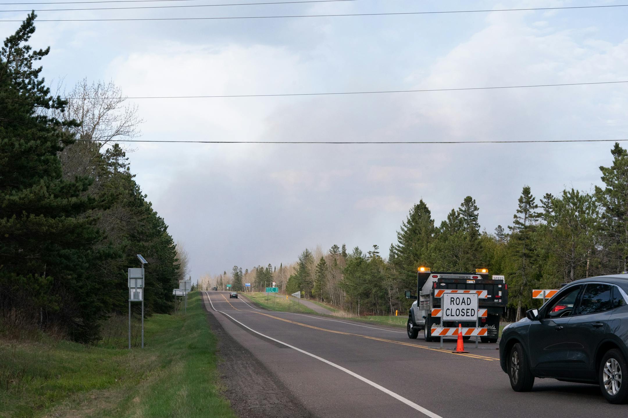 North Shore wildfire grows