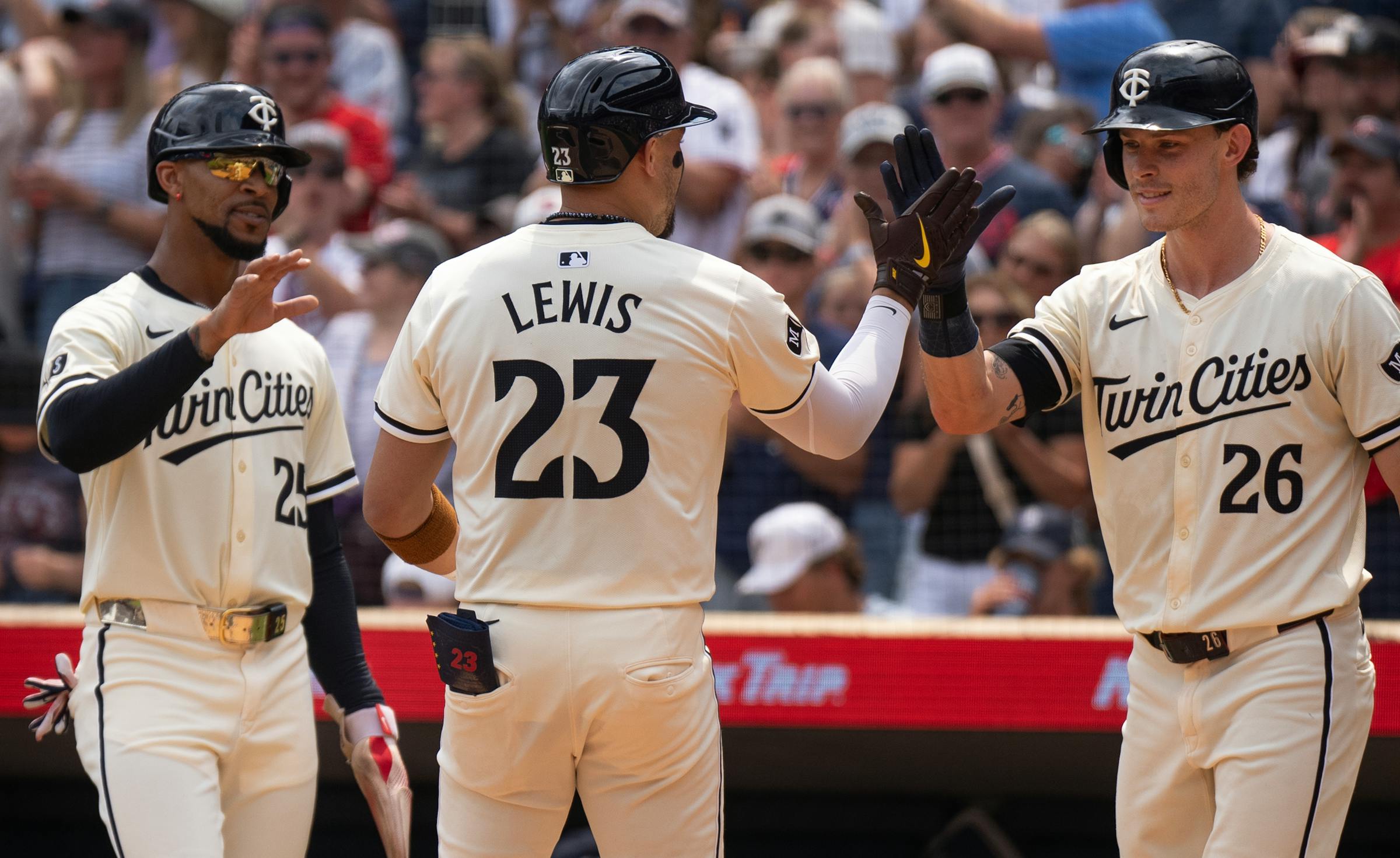 Colossal catch, collision just another day at work for Twins’ Byron Buxton