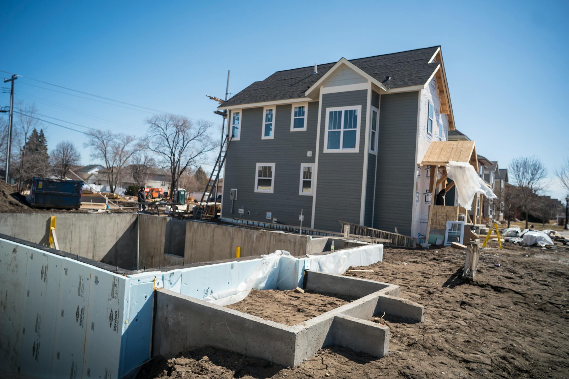 Readers Write: 2040 Plan, End-of-Life Options Act, police, libraries