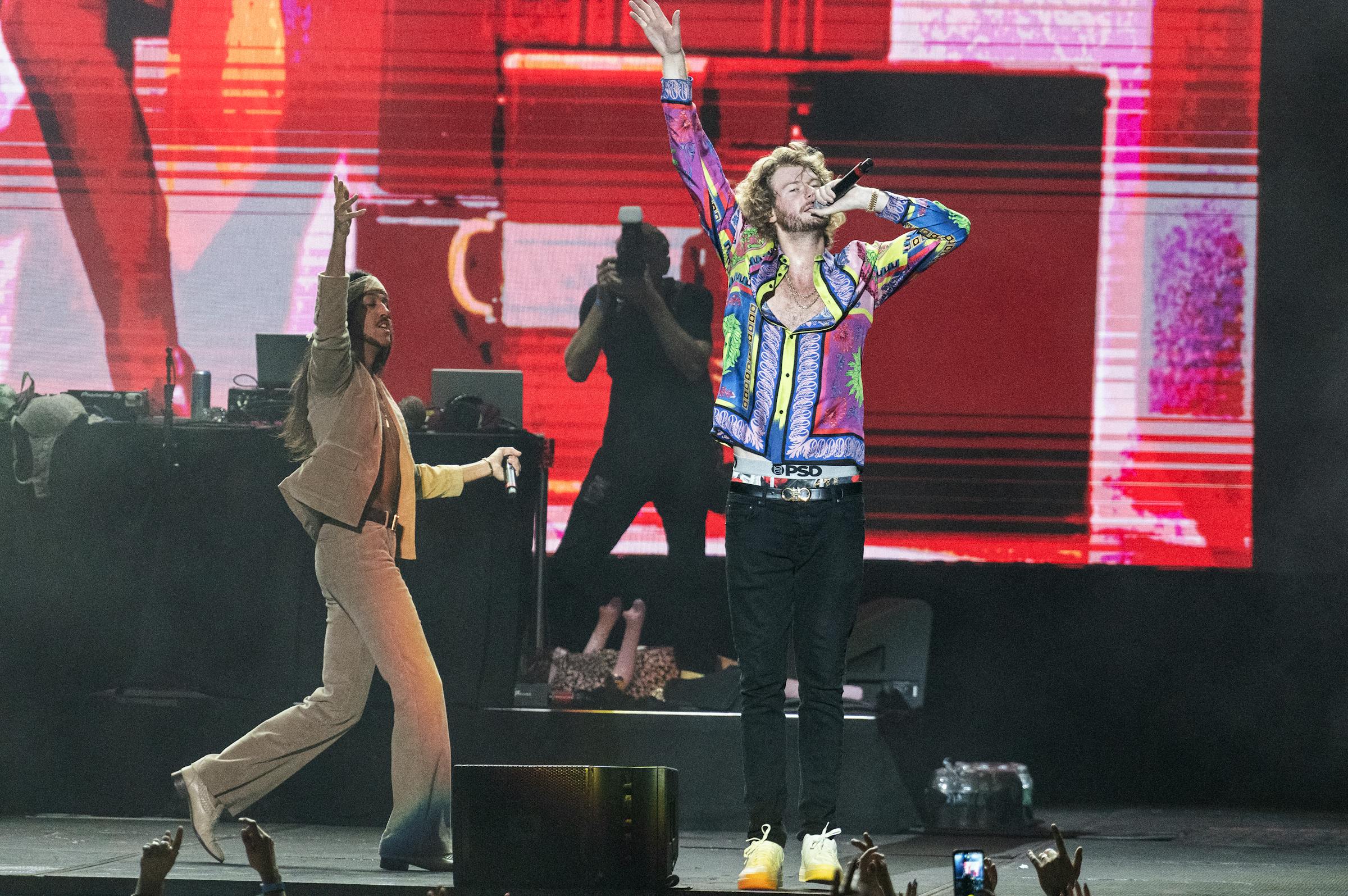 Review: Poppy Minnesota rapper Yung Gravy is all fluff at fair grandstand